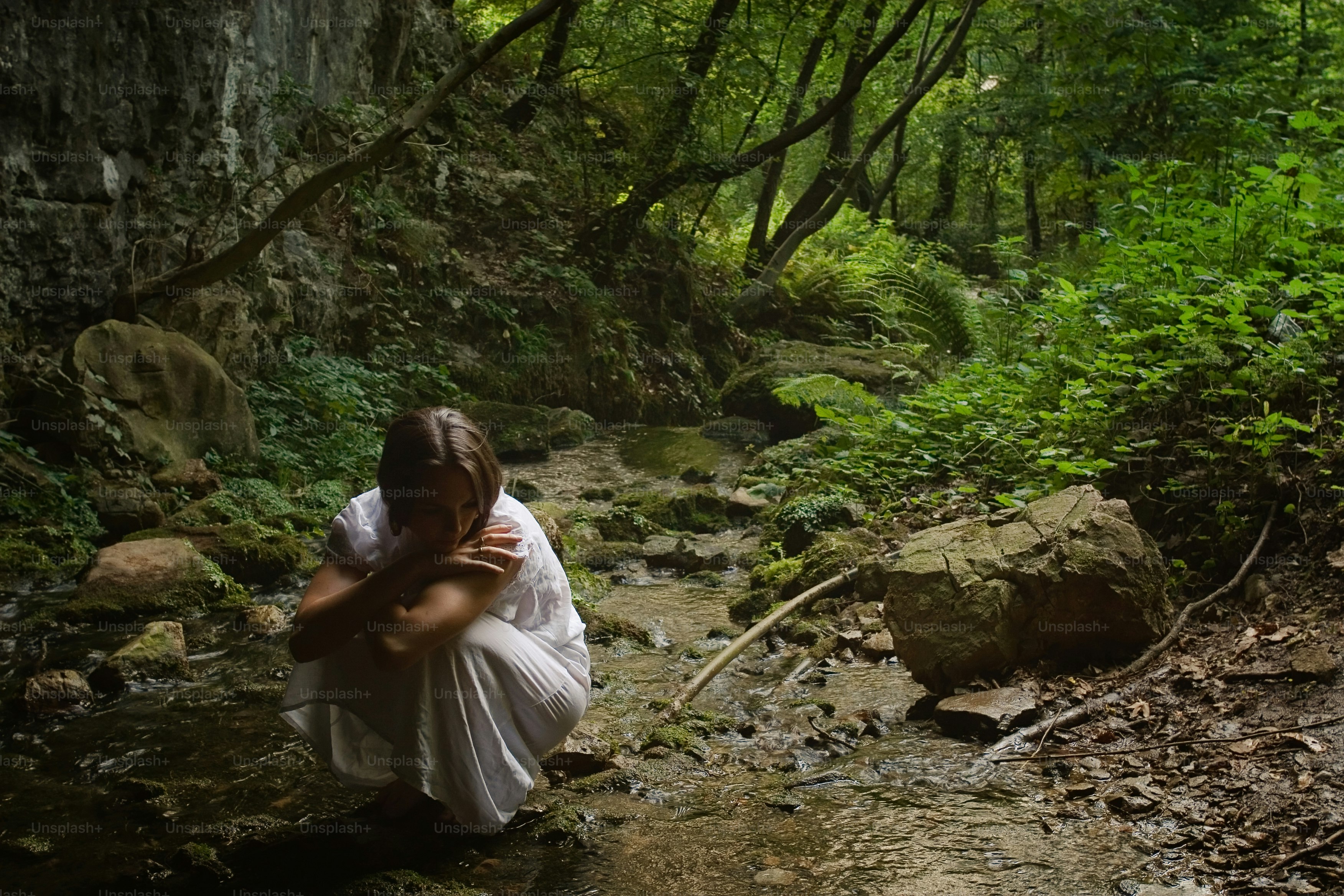 500+ Woman In Forest Pictures [HD] | Download Free Images on Unsplash