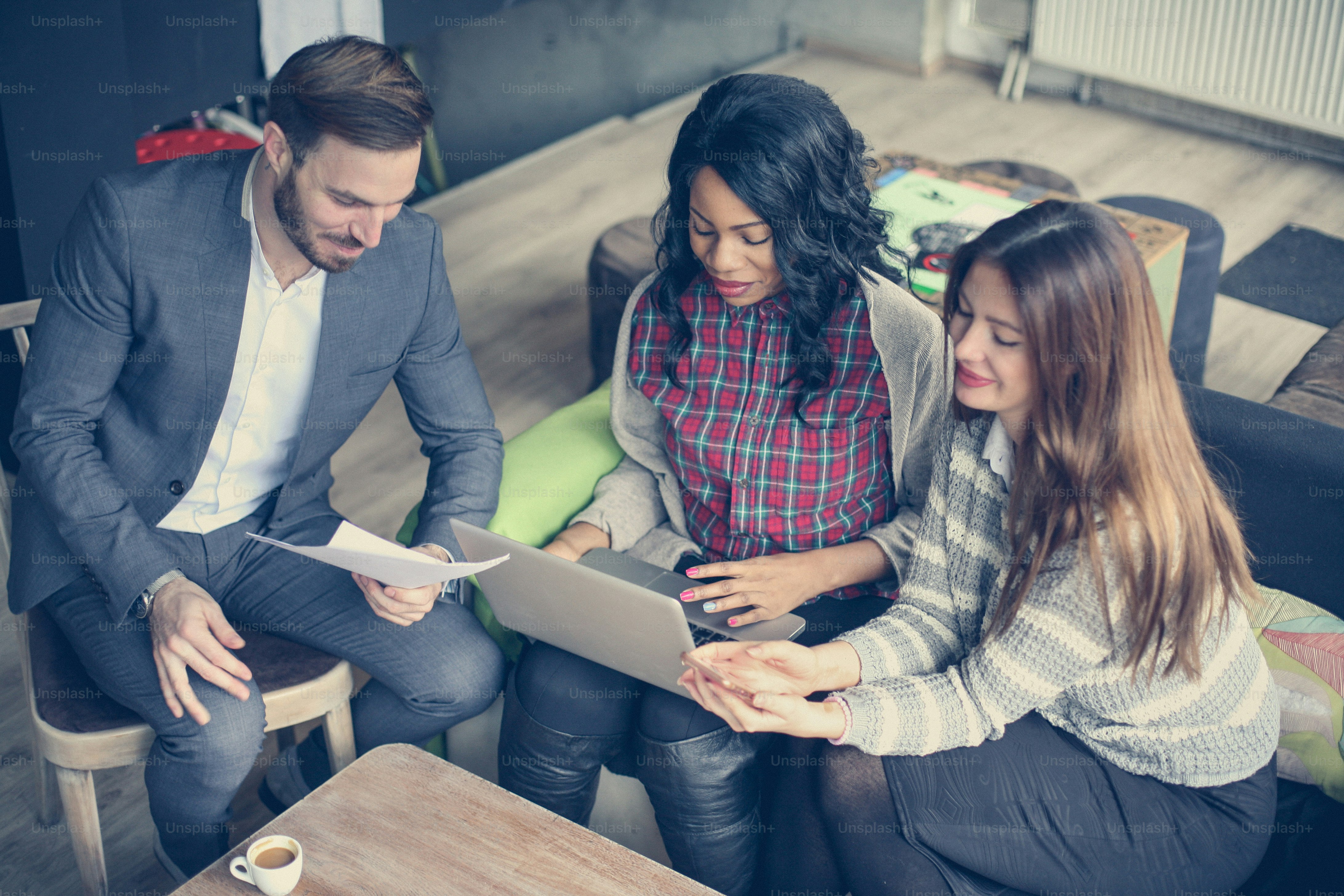 Teamworking Pictures | Download Free Images on Unsplash