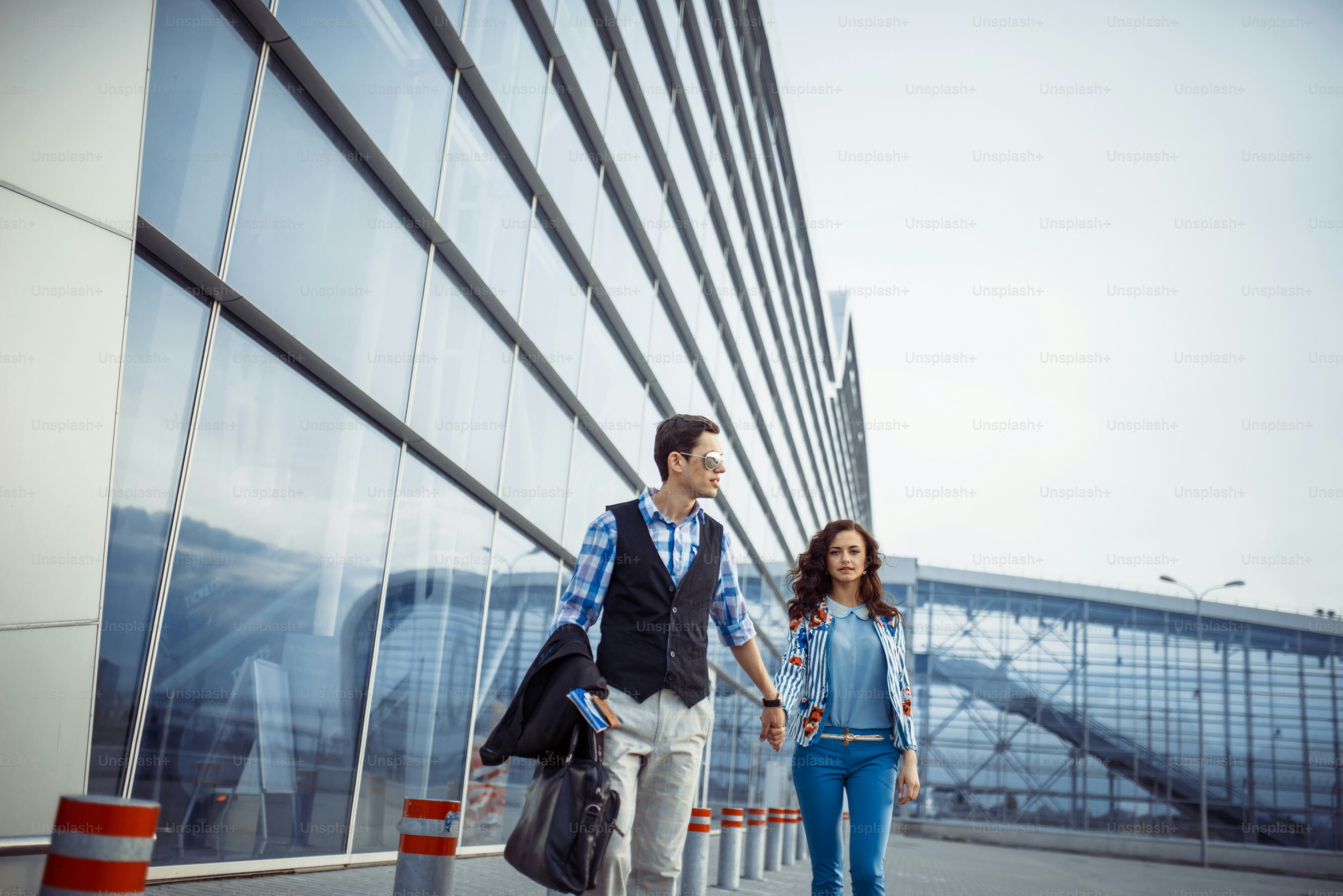 Imágenes de Pareja Viajando En Avion | Descarga imágenes gratuitas en ...