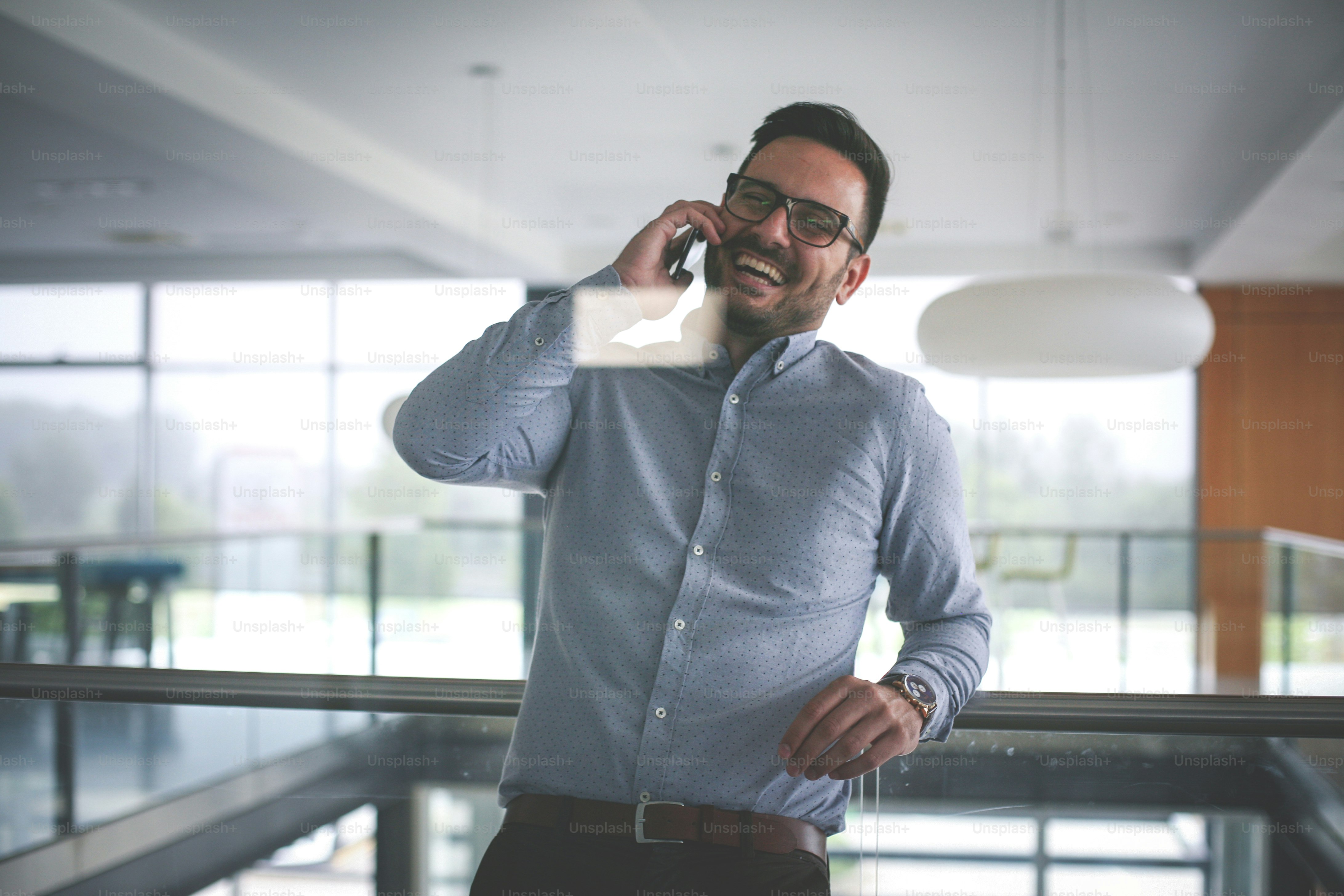 450+ Office Man Pictures | Download Free Images on Unsplash