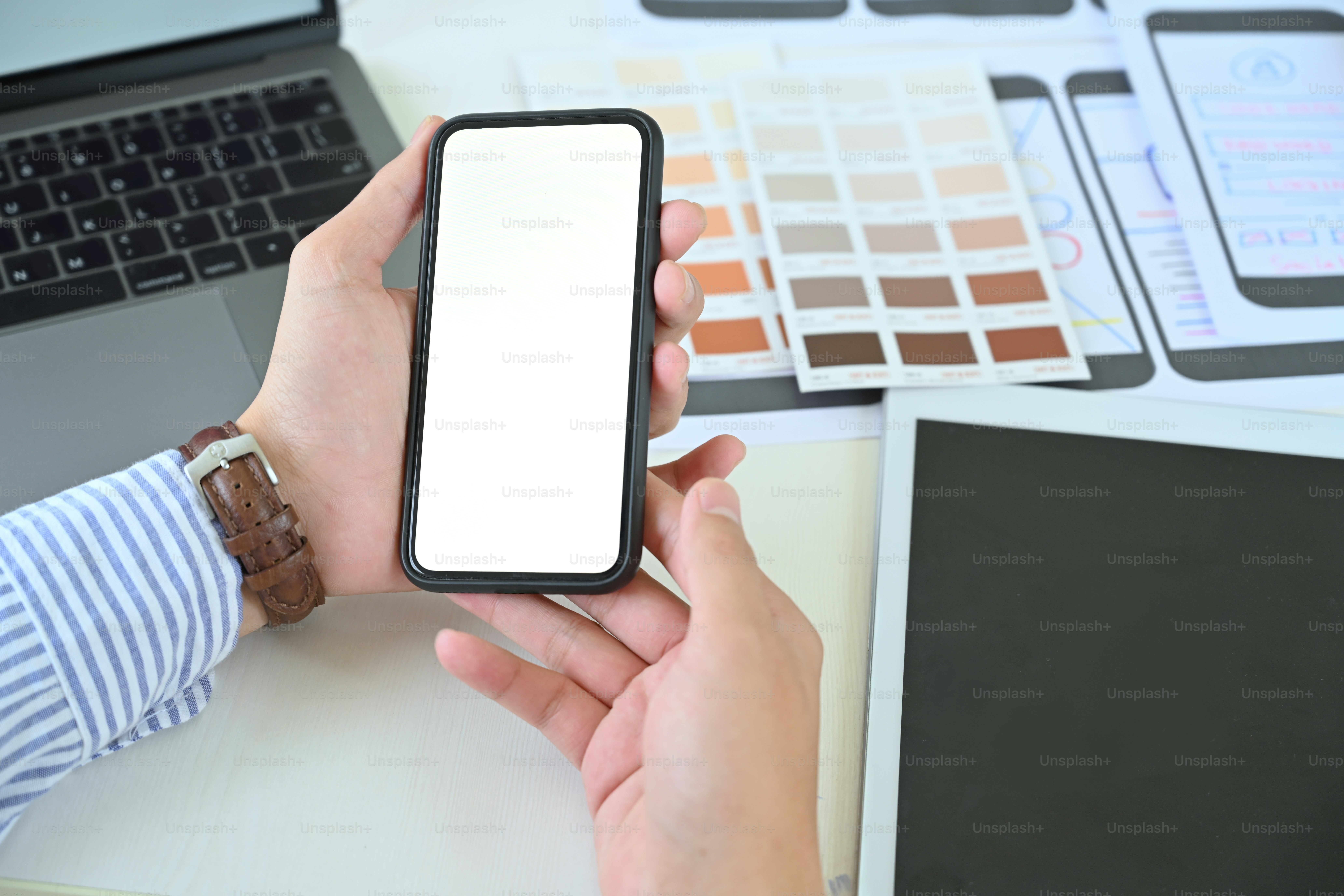 UI Designer drawing website UX layout app development. photo – Android ...
