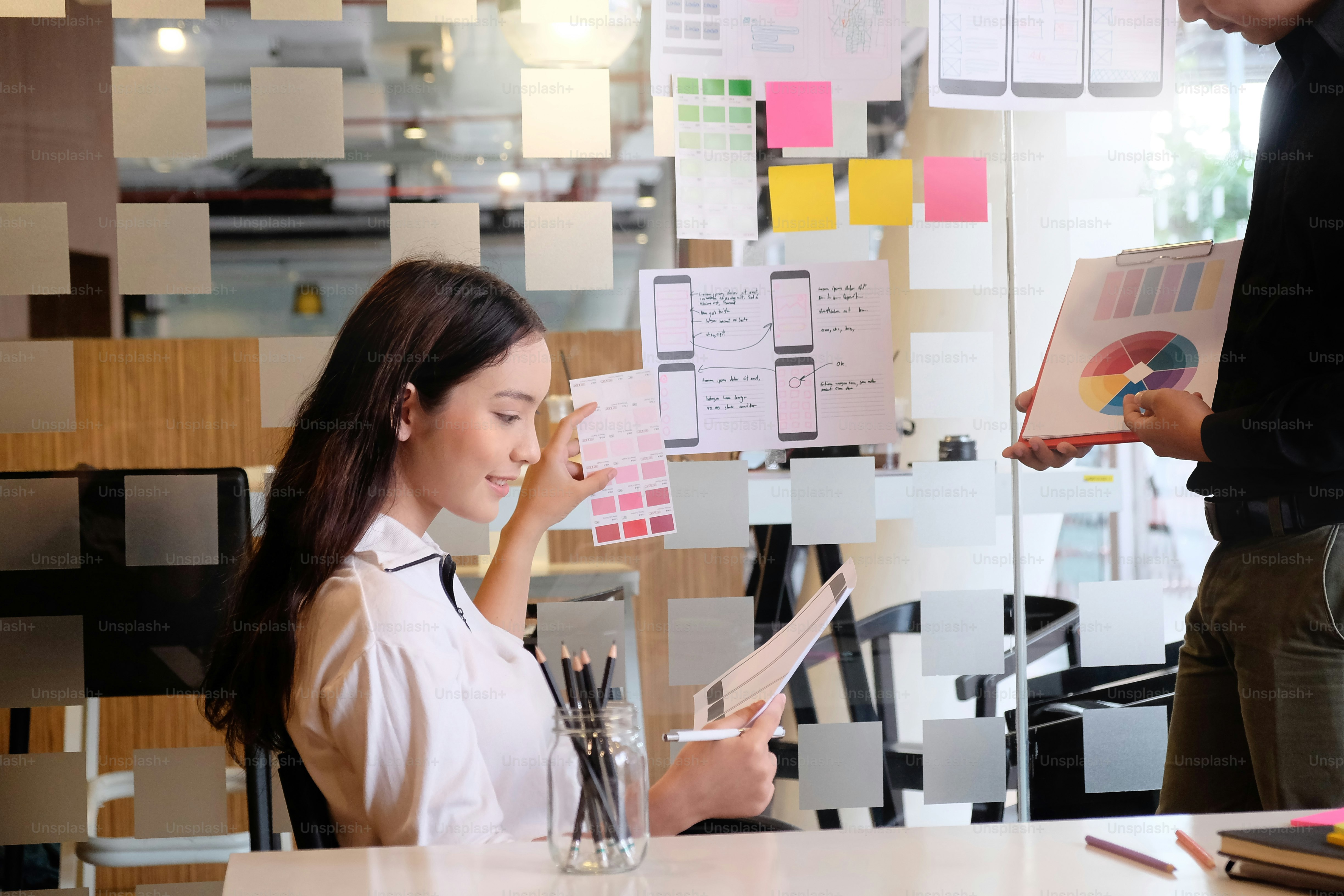 Mobile software development meeting present or consult software project ...