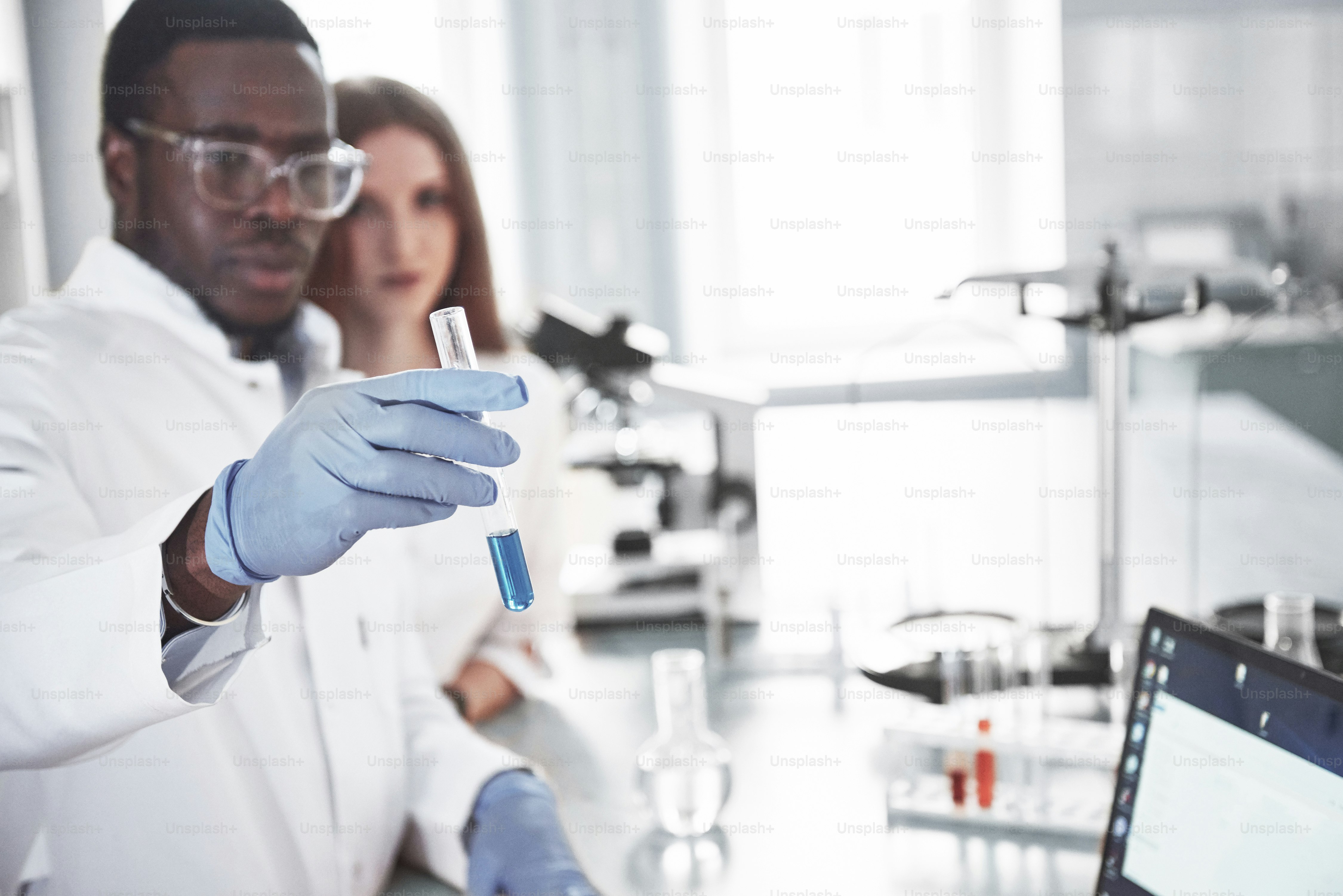 Laboratory laboratories conduct experiments in a chemical laboratory in ...