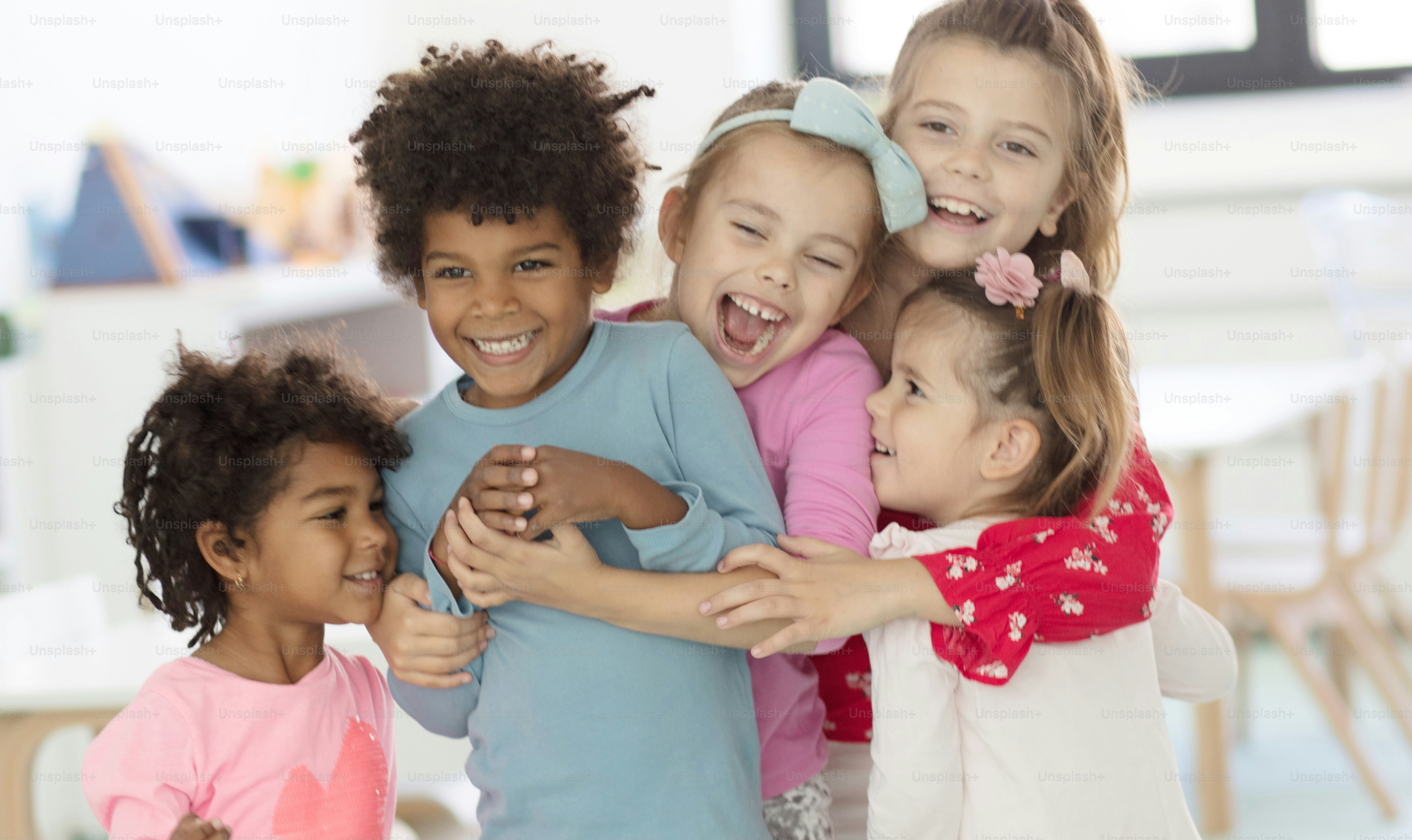 Multicultural Children Pictures | Download Free Images on Unsplash