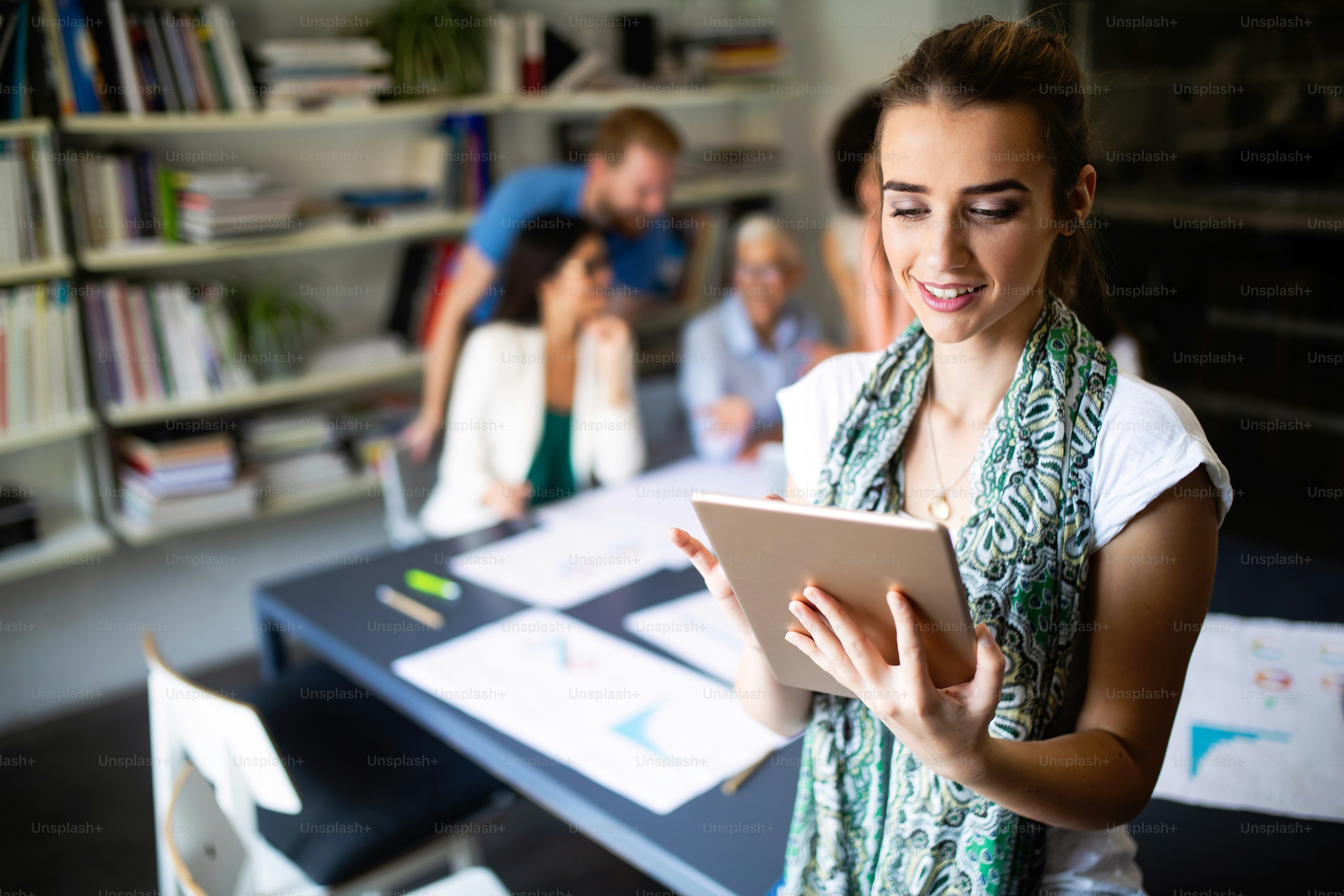 White People Pictures | Download Free Images on Unsplash