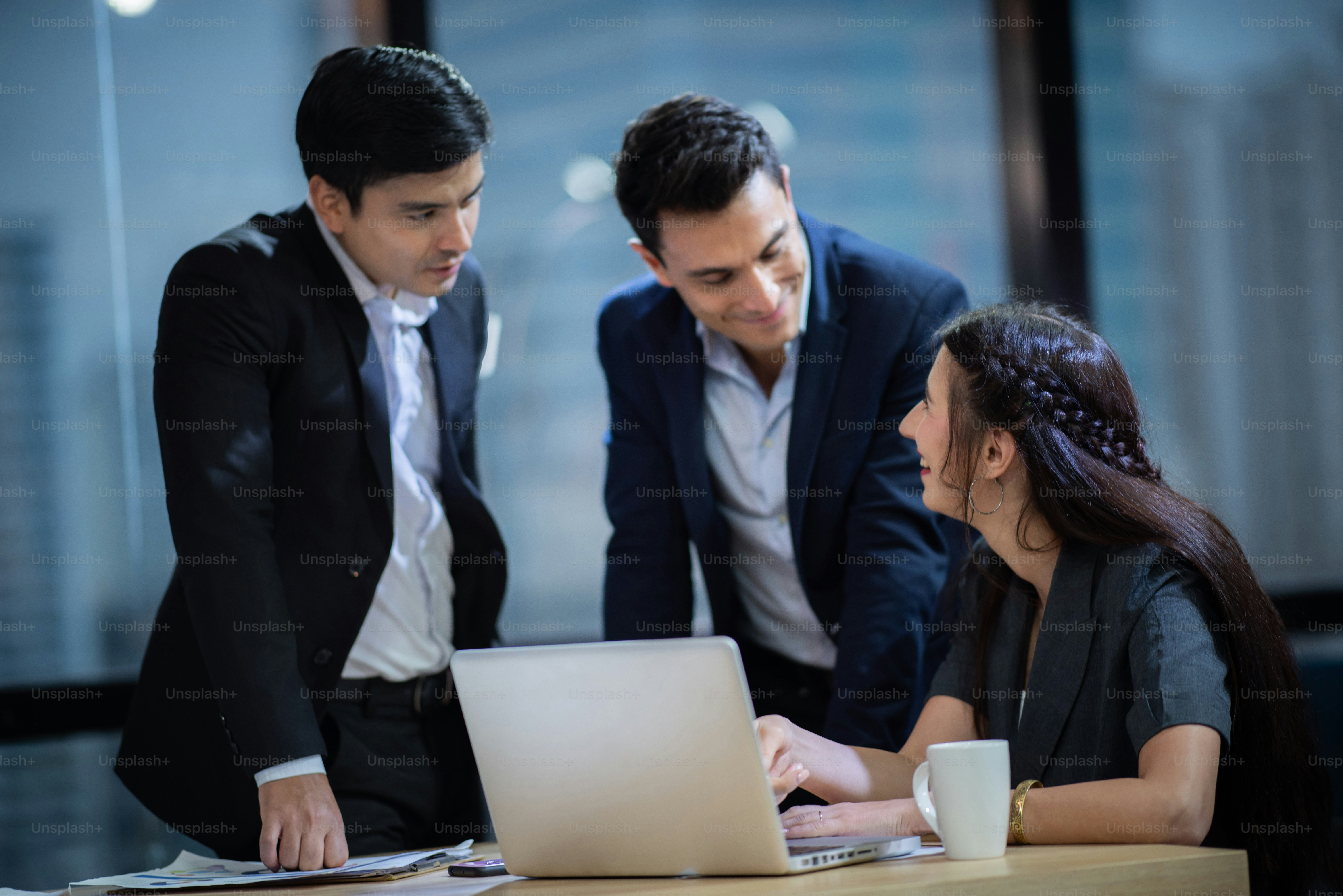 Business team working with computer online business success concept ...