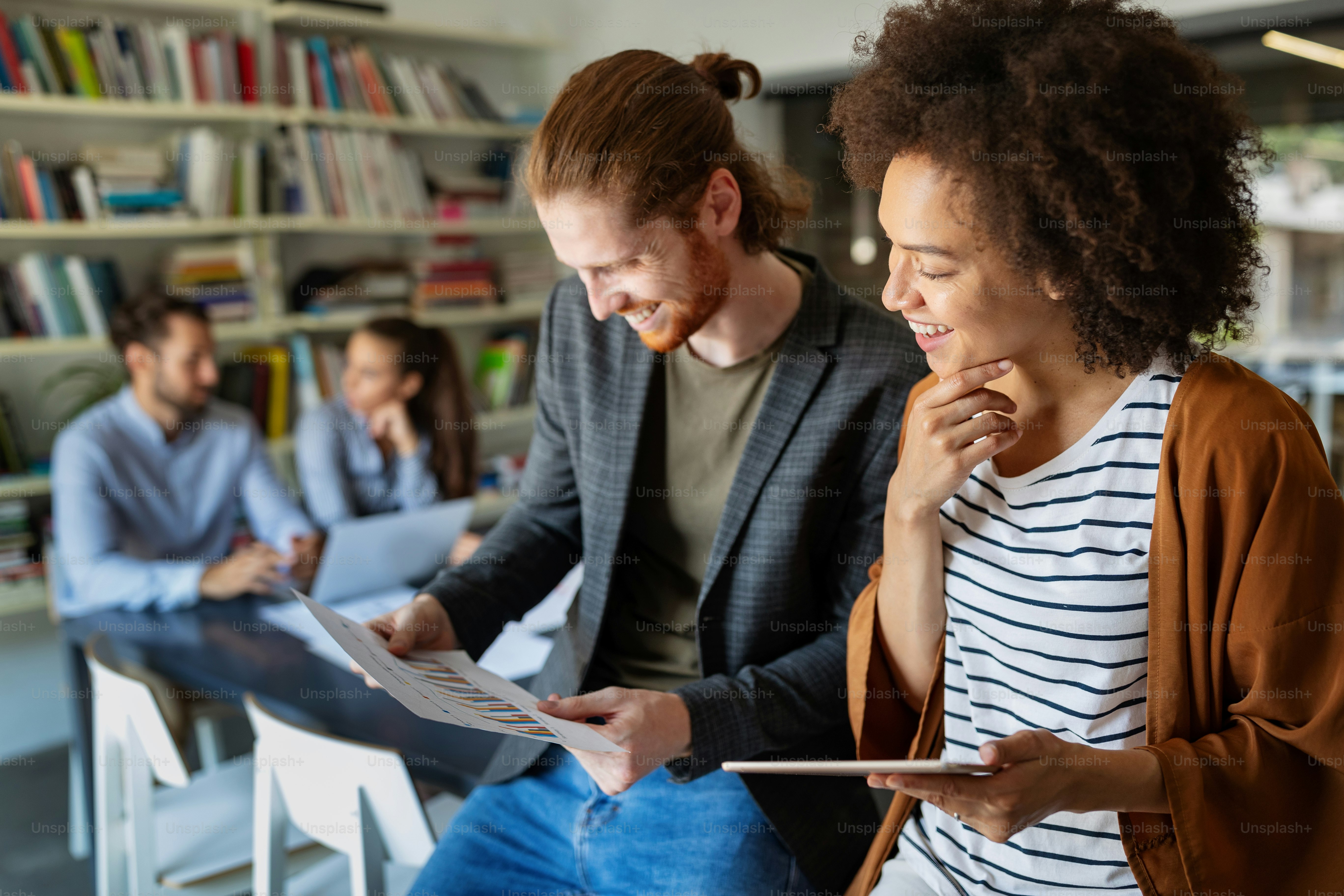 30,000+ People Working Together Pictures | Download Free Images on Unsplash