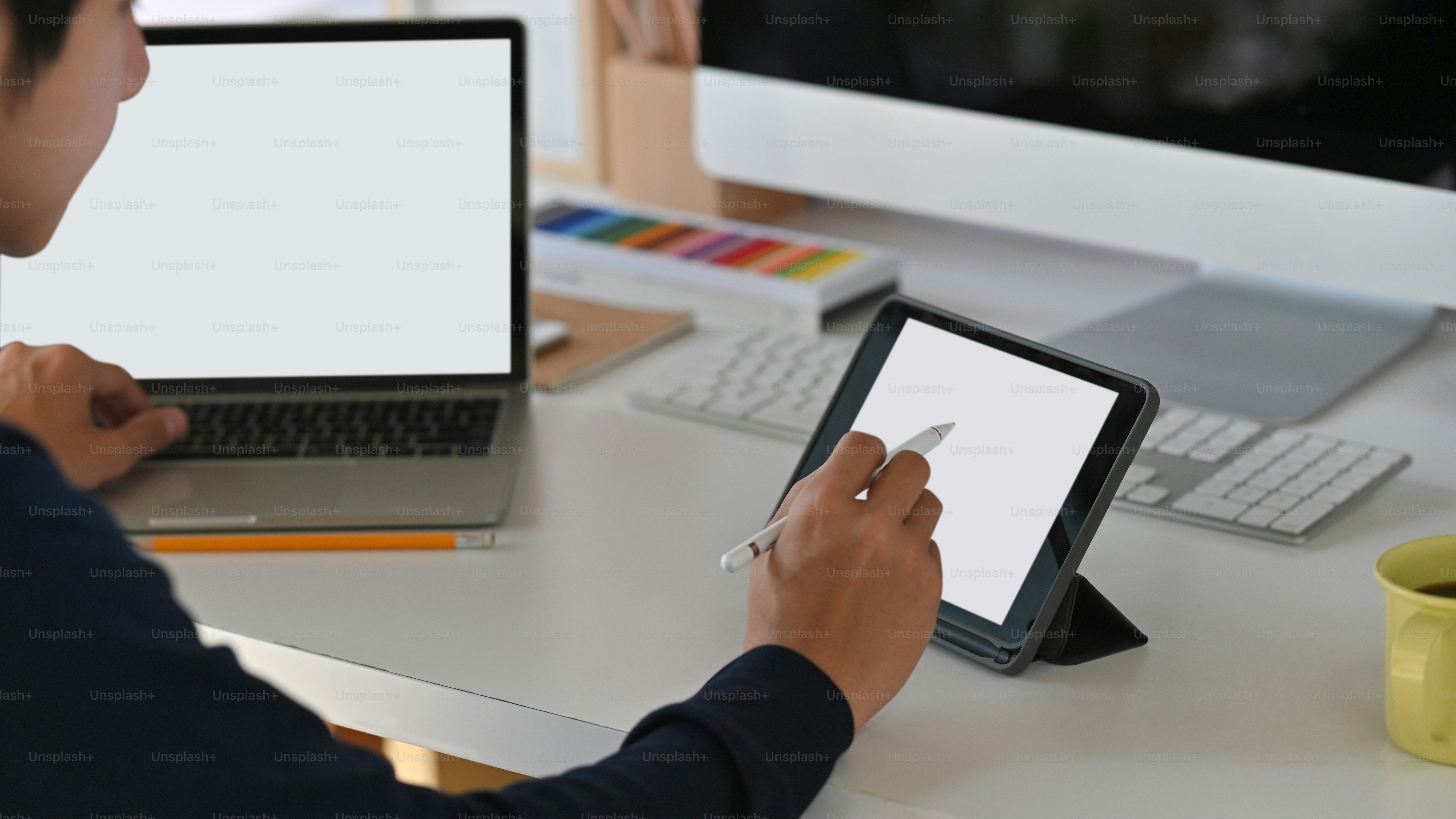 Creative Office Pictures | Download Free Images on Unsplash