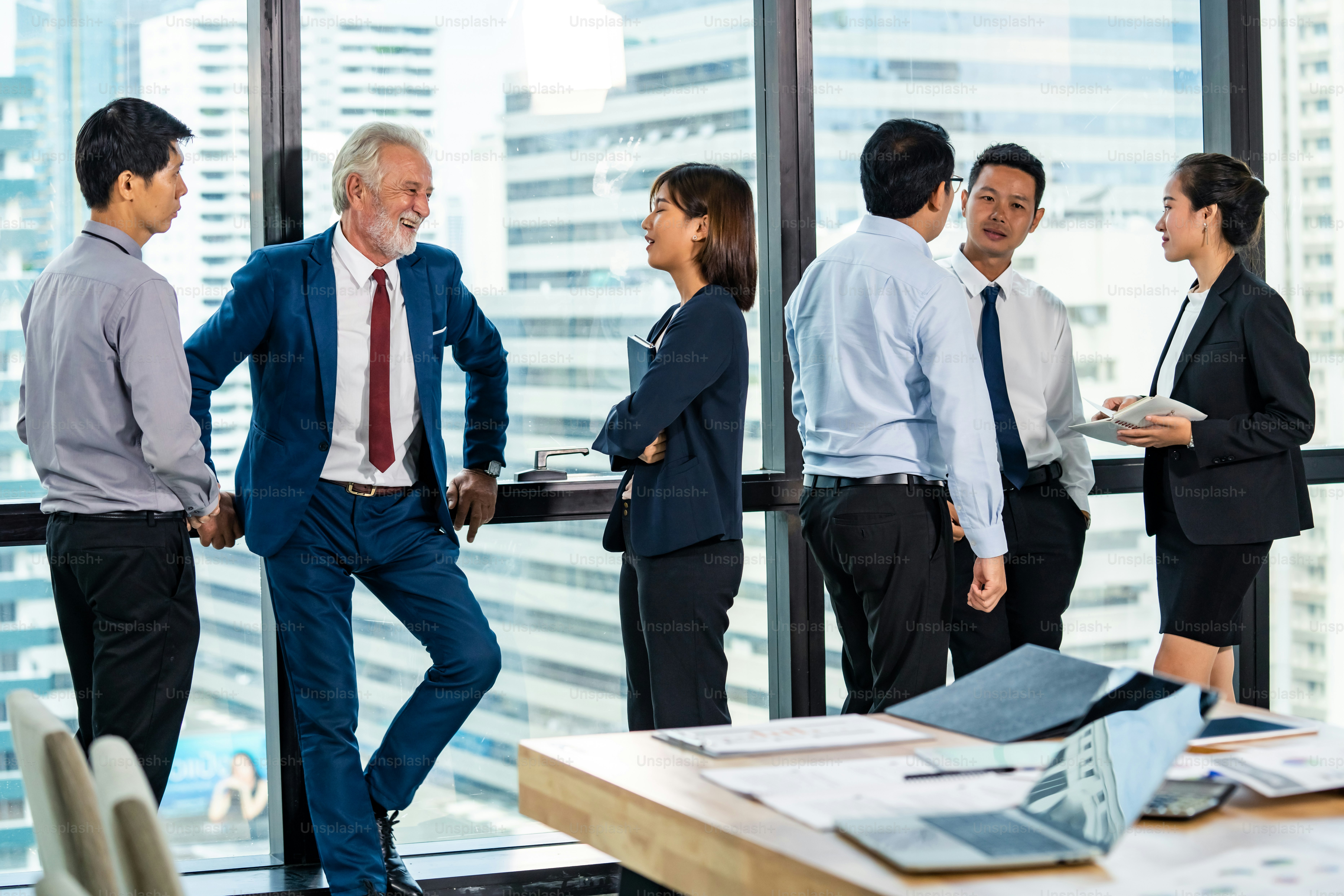 Asian business team meeting seminar with CEO photo – Education Image on ...