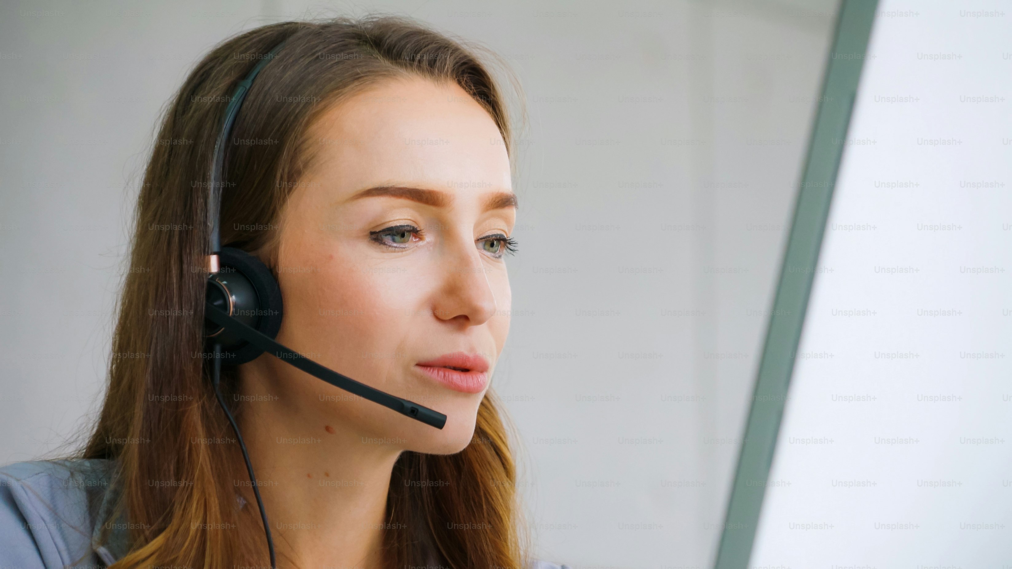 Call Center Agent Pictures | Download Free Images on Unsplash