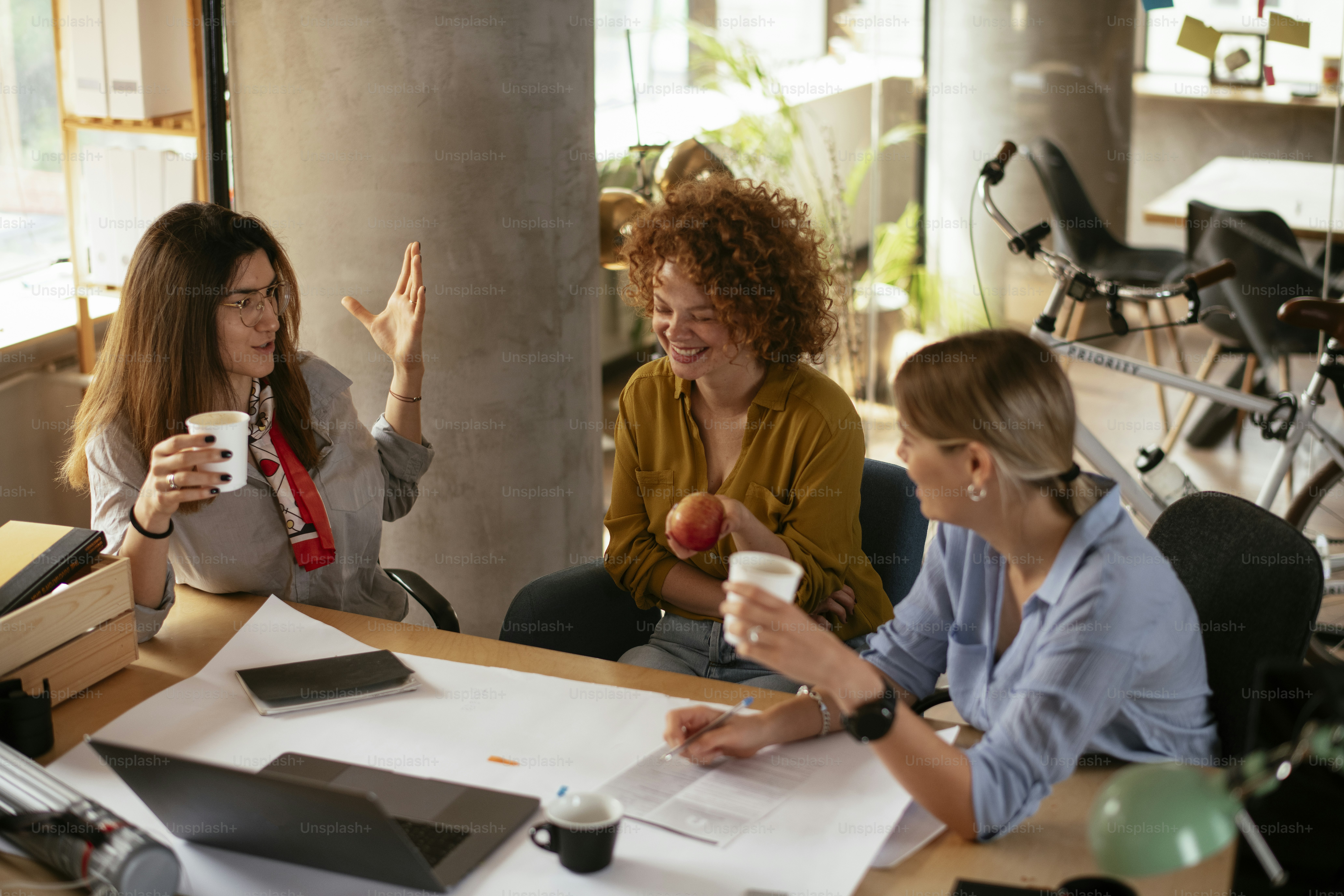 Office Job Pictures | Download Free Images on Unsplash