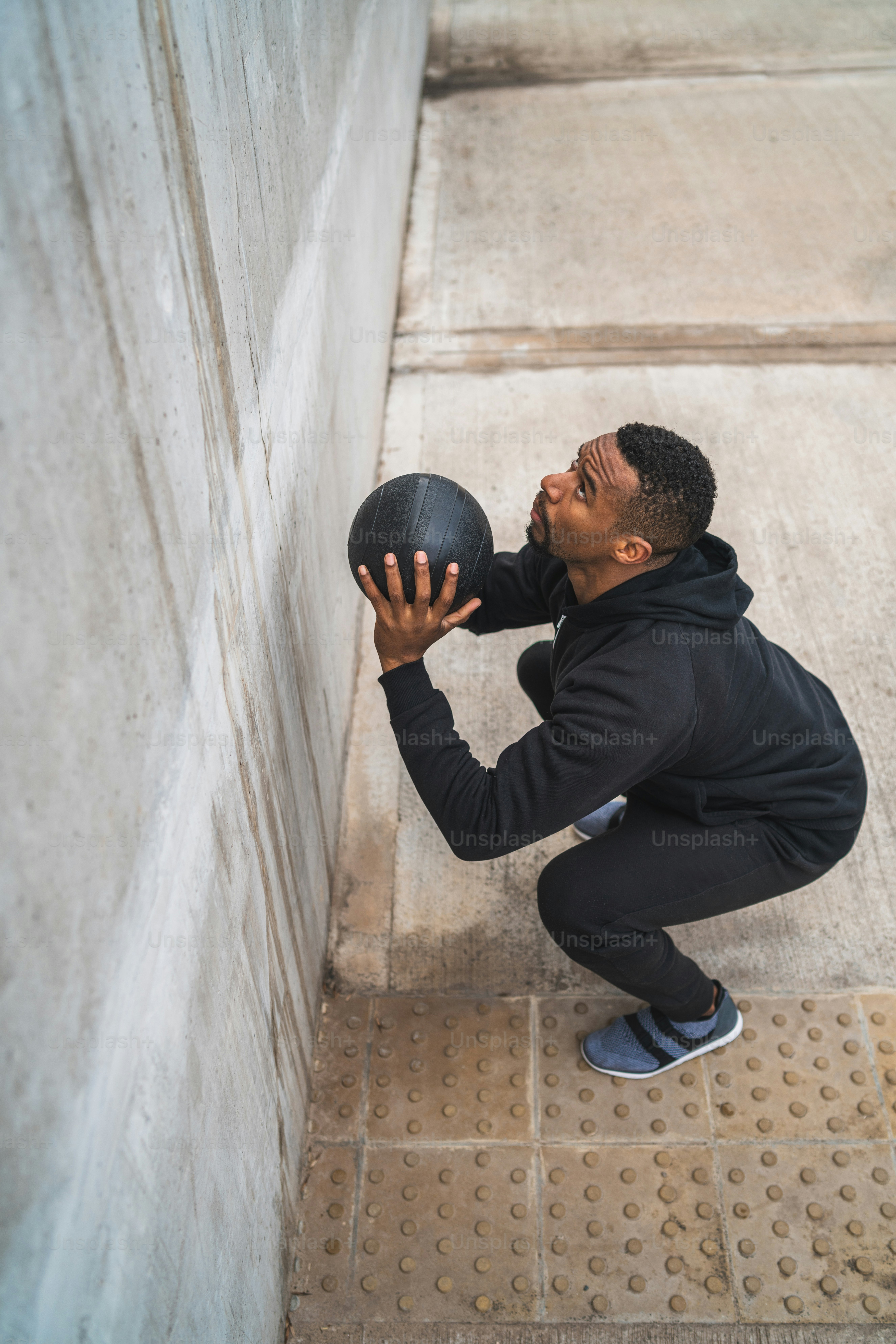 Throw Ball Pictures | Download Free Images on Unsplash