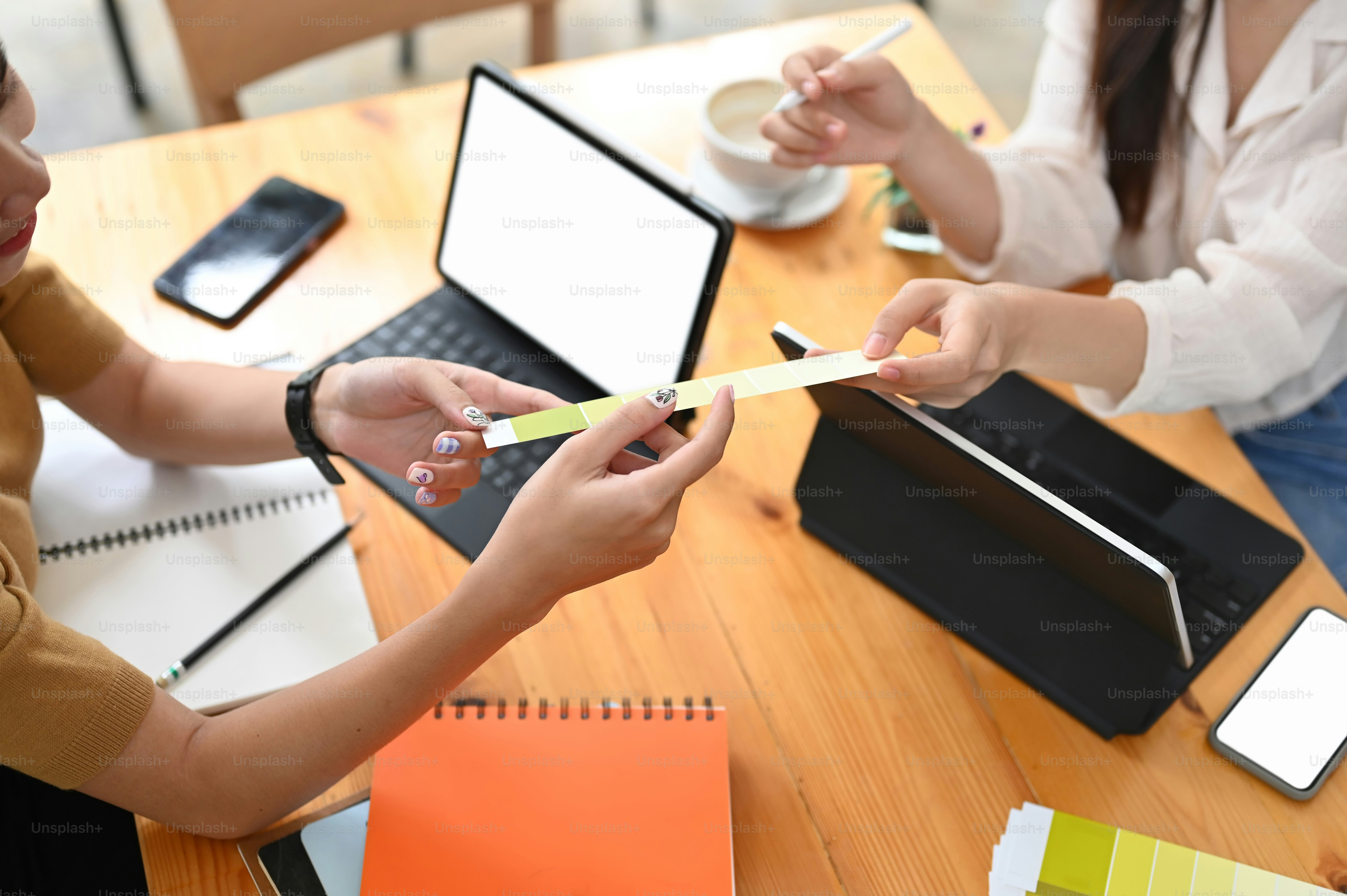 Multi Colored Pictures | Download Free Images on Unsplash