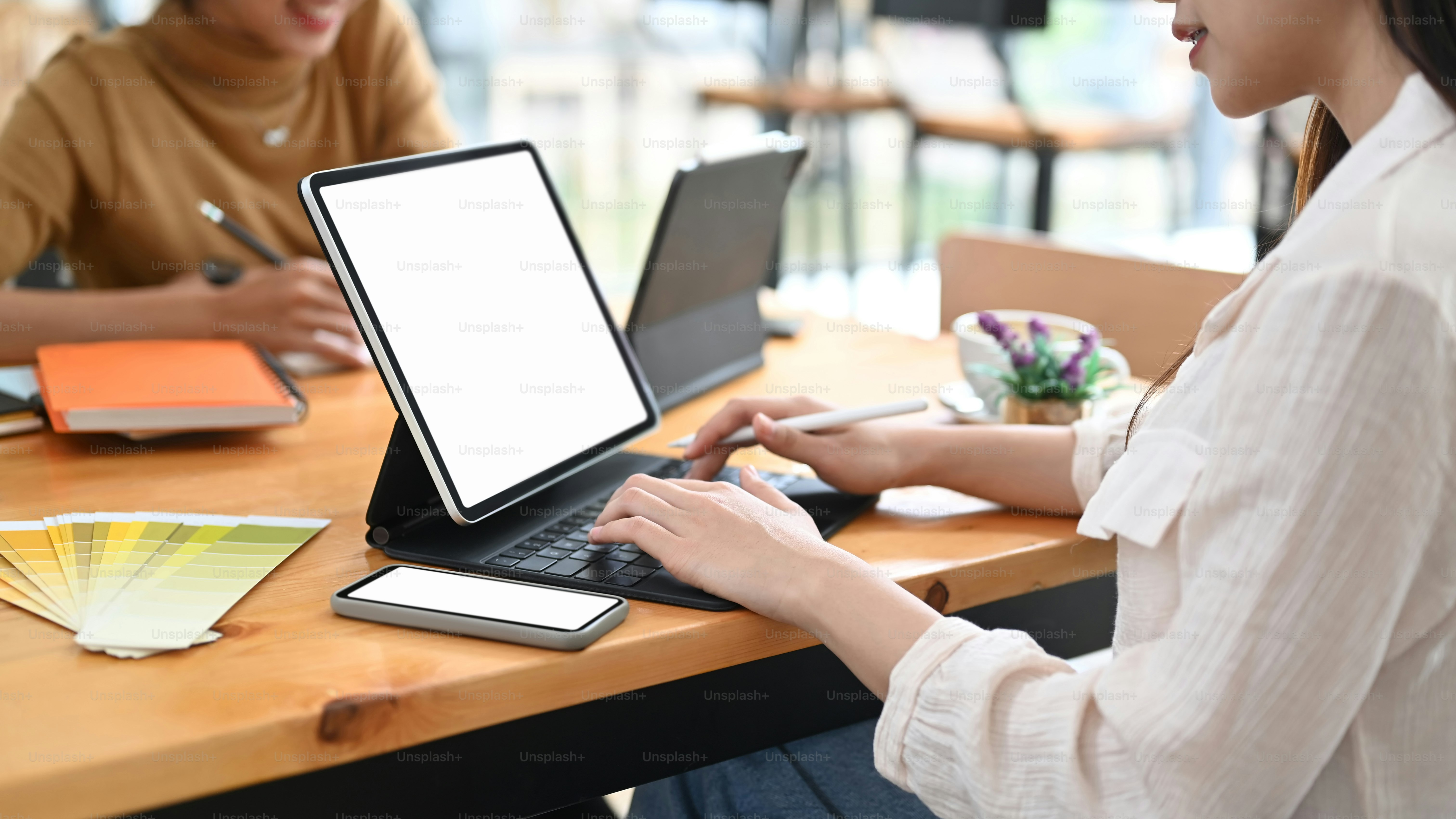 Multi Colored Pictures | Download Free Images on Unsplash