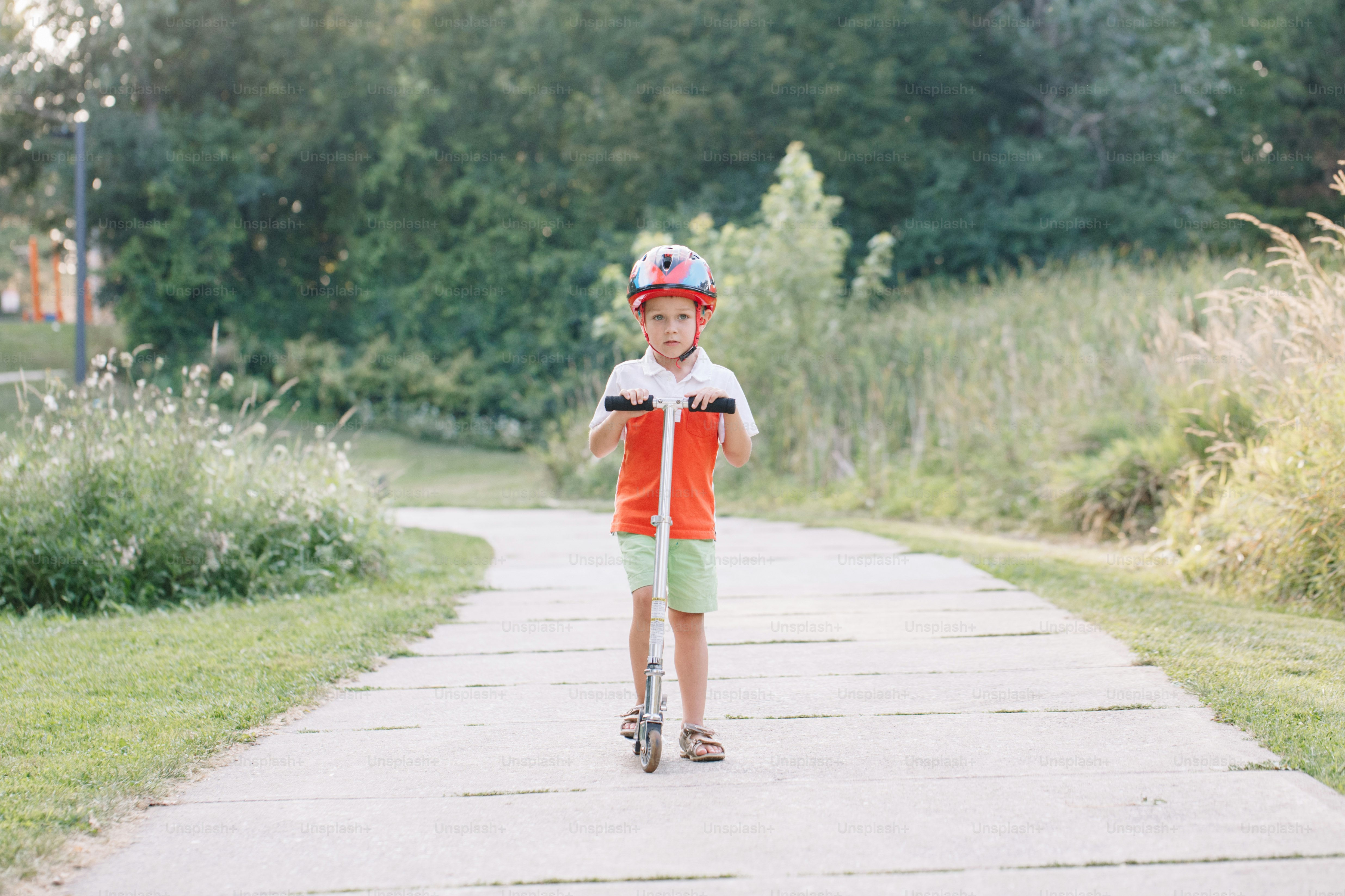 30k+ Street Boy Pictures | Download Free Images on Unsplash
