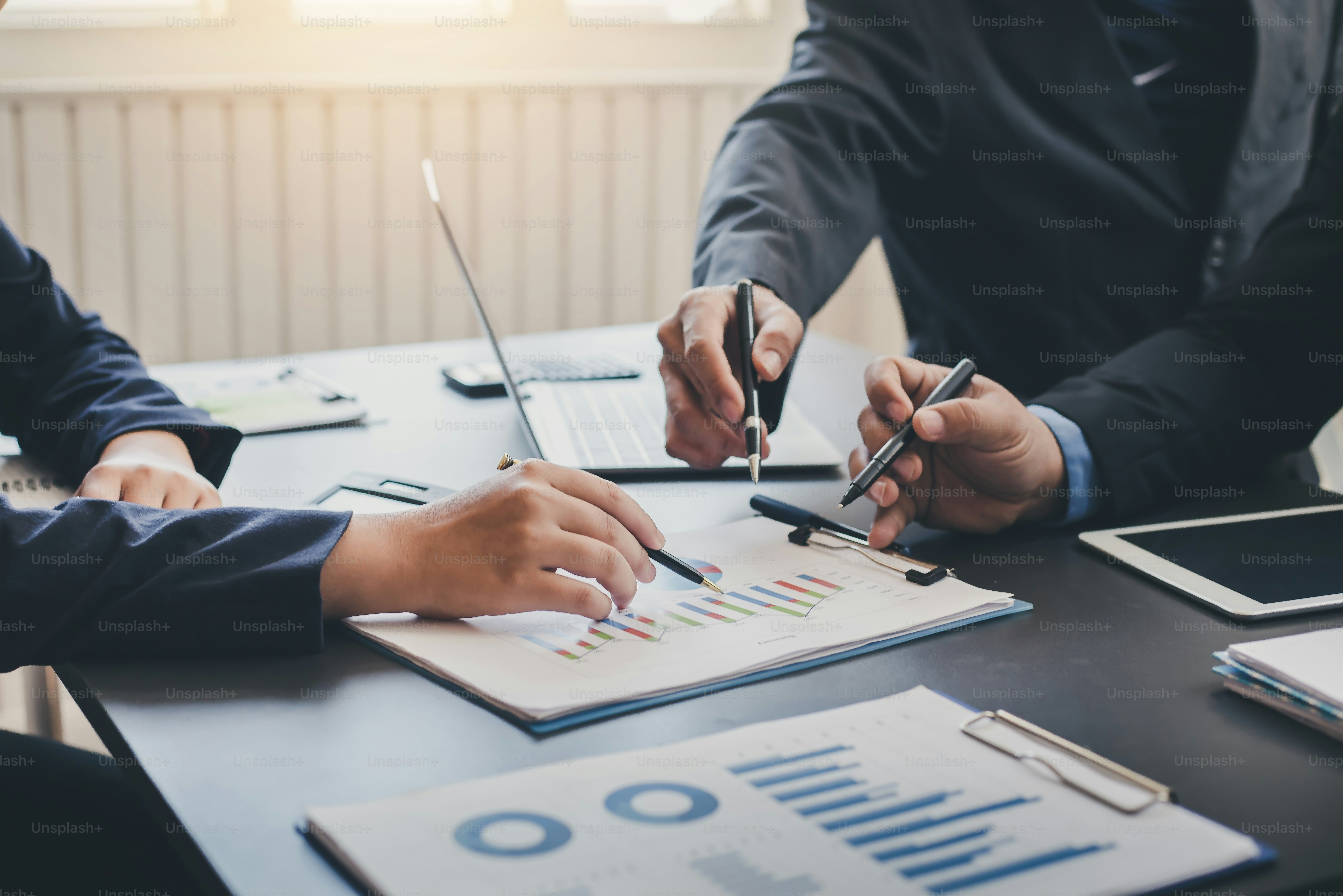 Foto La nueva generación de empresarios tiene nuevos socios, ideas de ...
