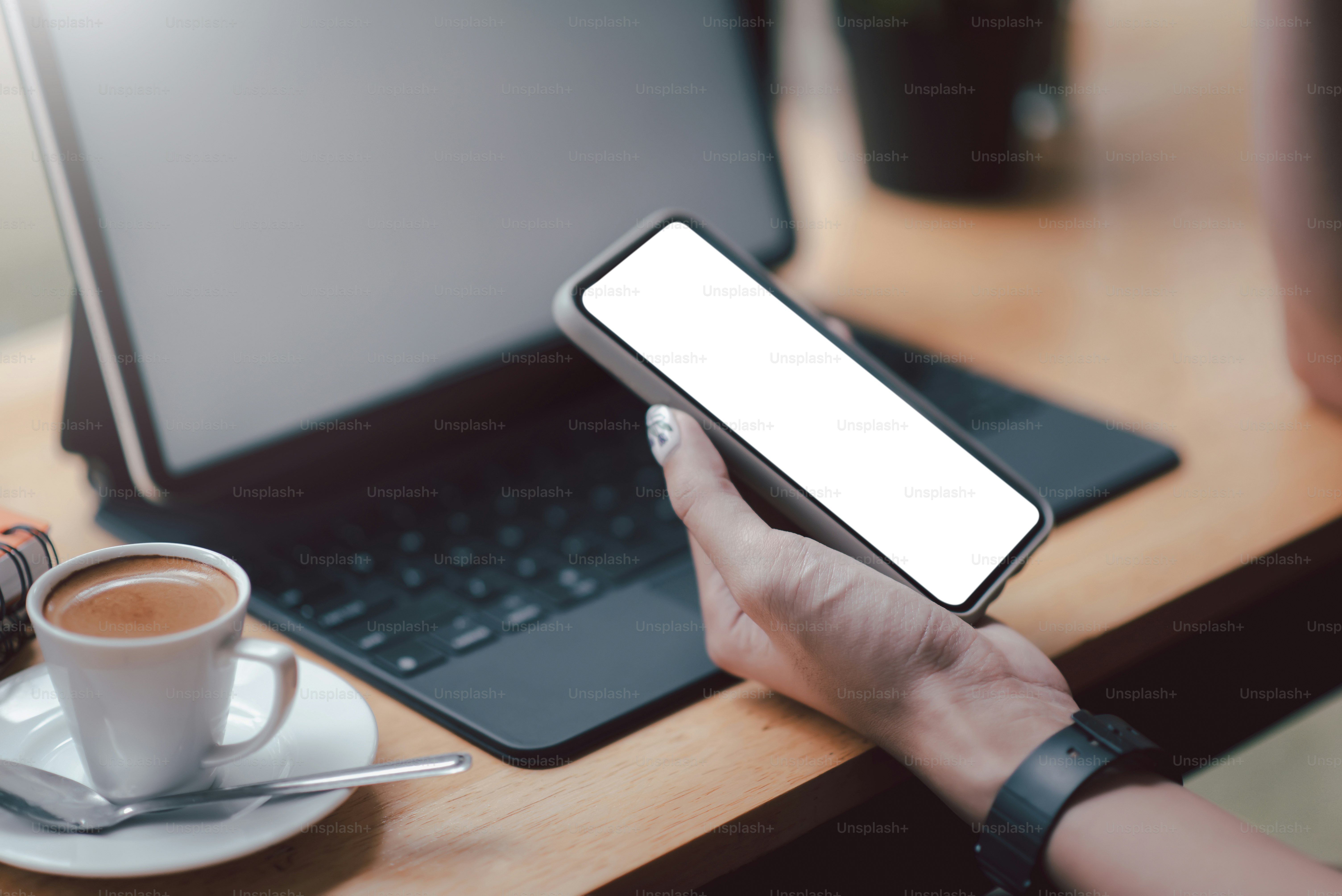 Phones Pictures | Download Free Images on Unsplash