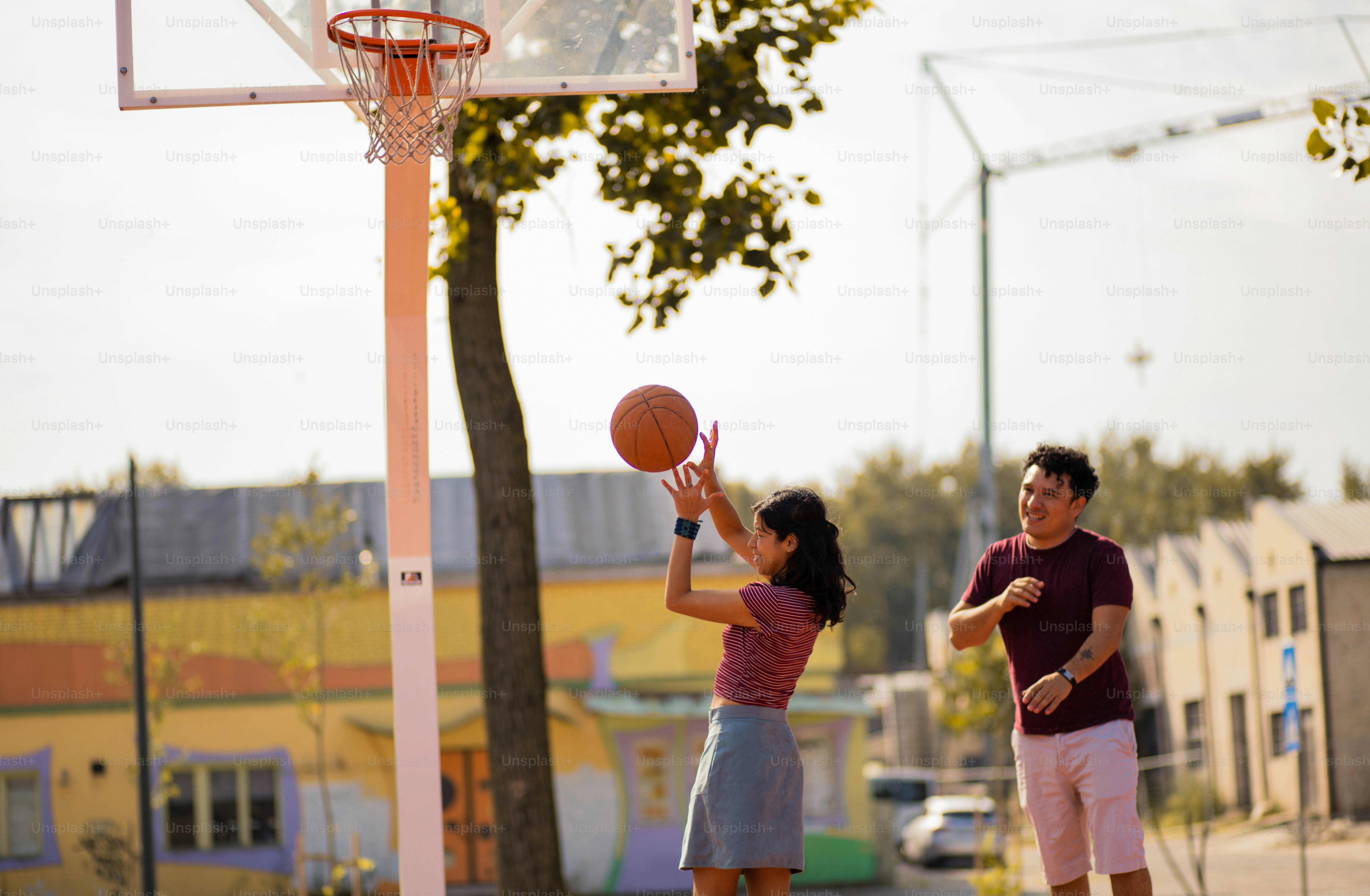 45,628+ Niños jugando fotos de baloncesto | Descargar imágenes gratis ...