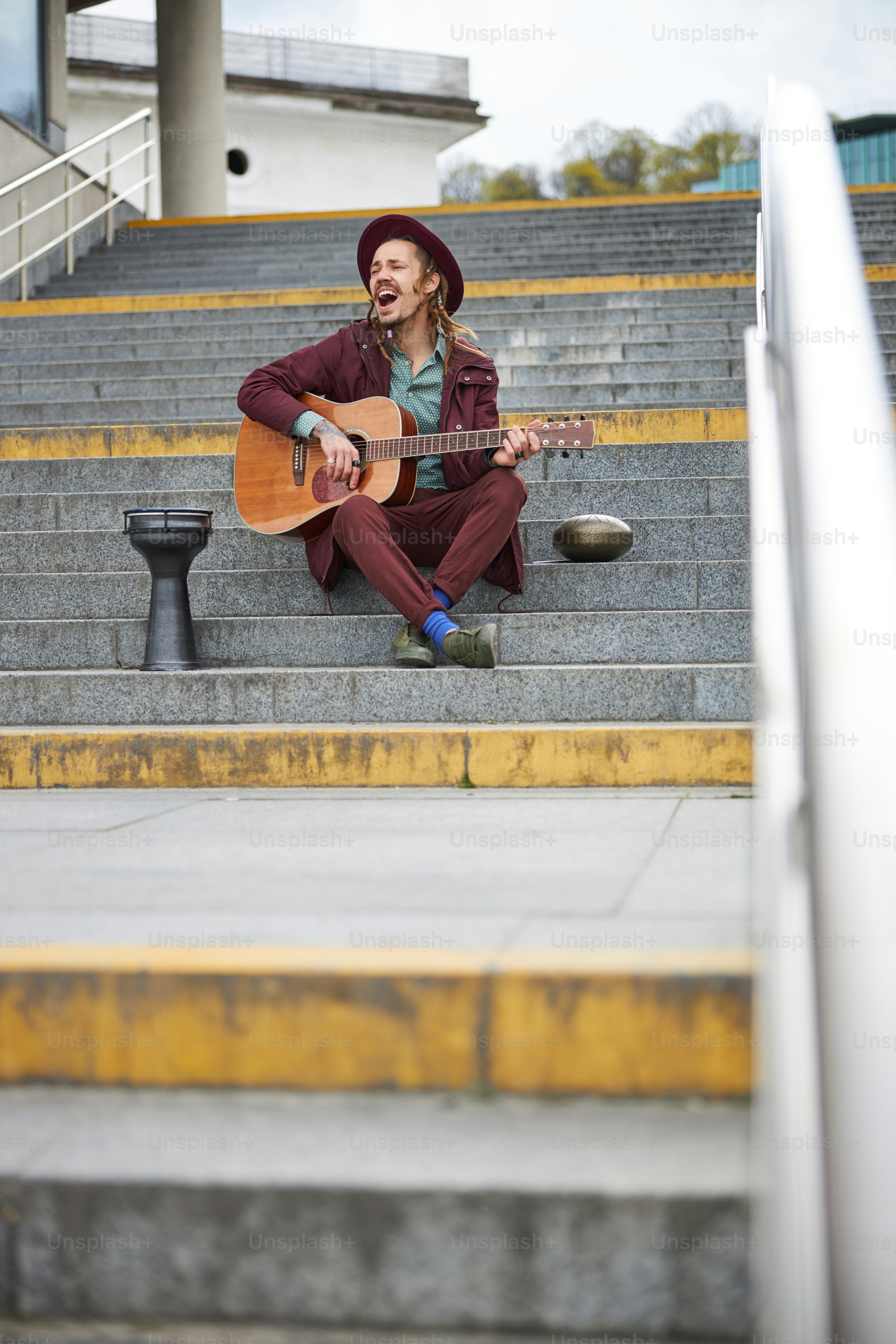 Performer Pictures | Download Free Images on Unsplash