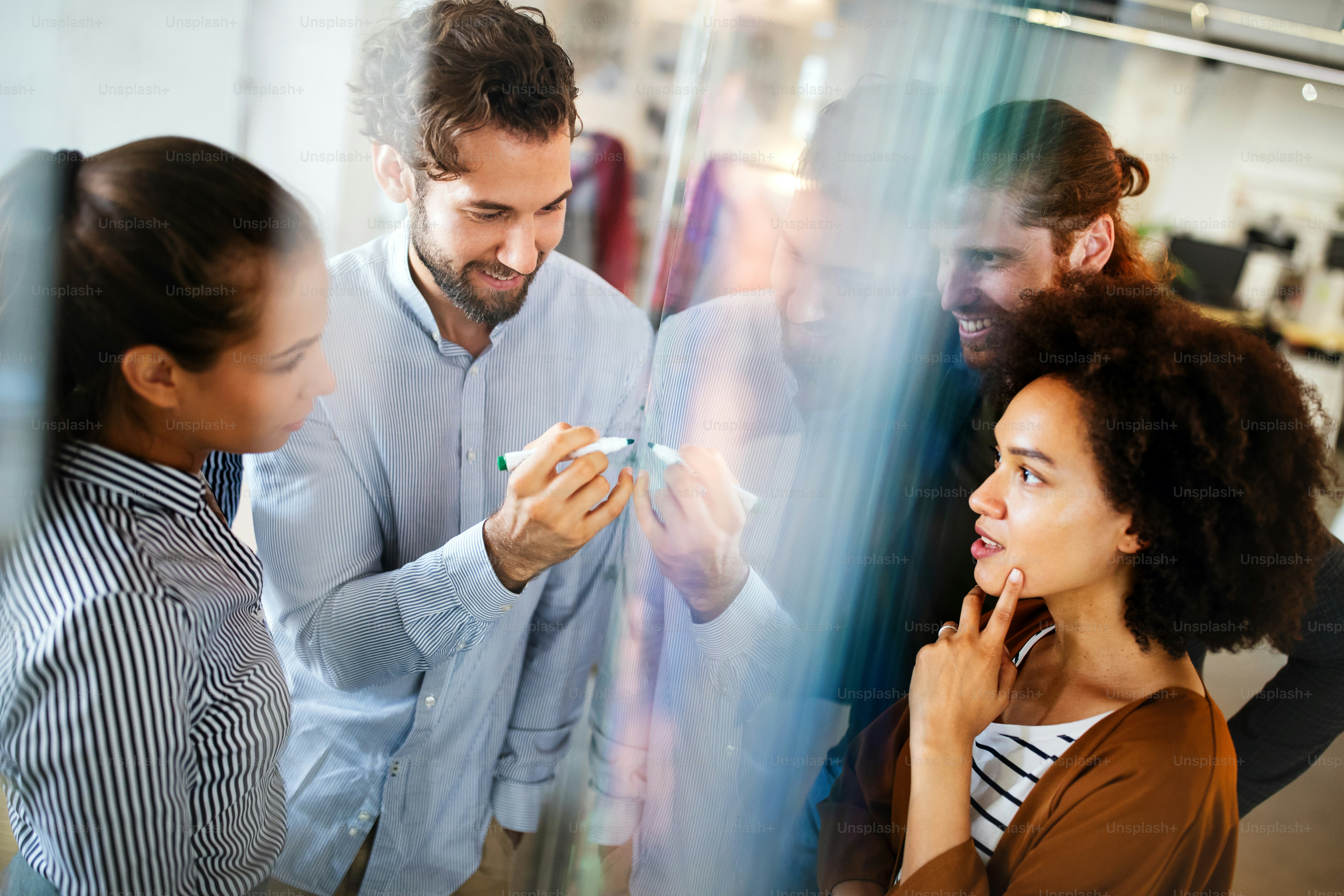 Collaboration and analysis by business people working together in ...