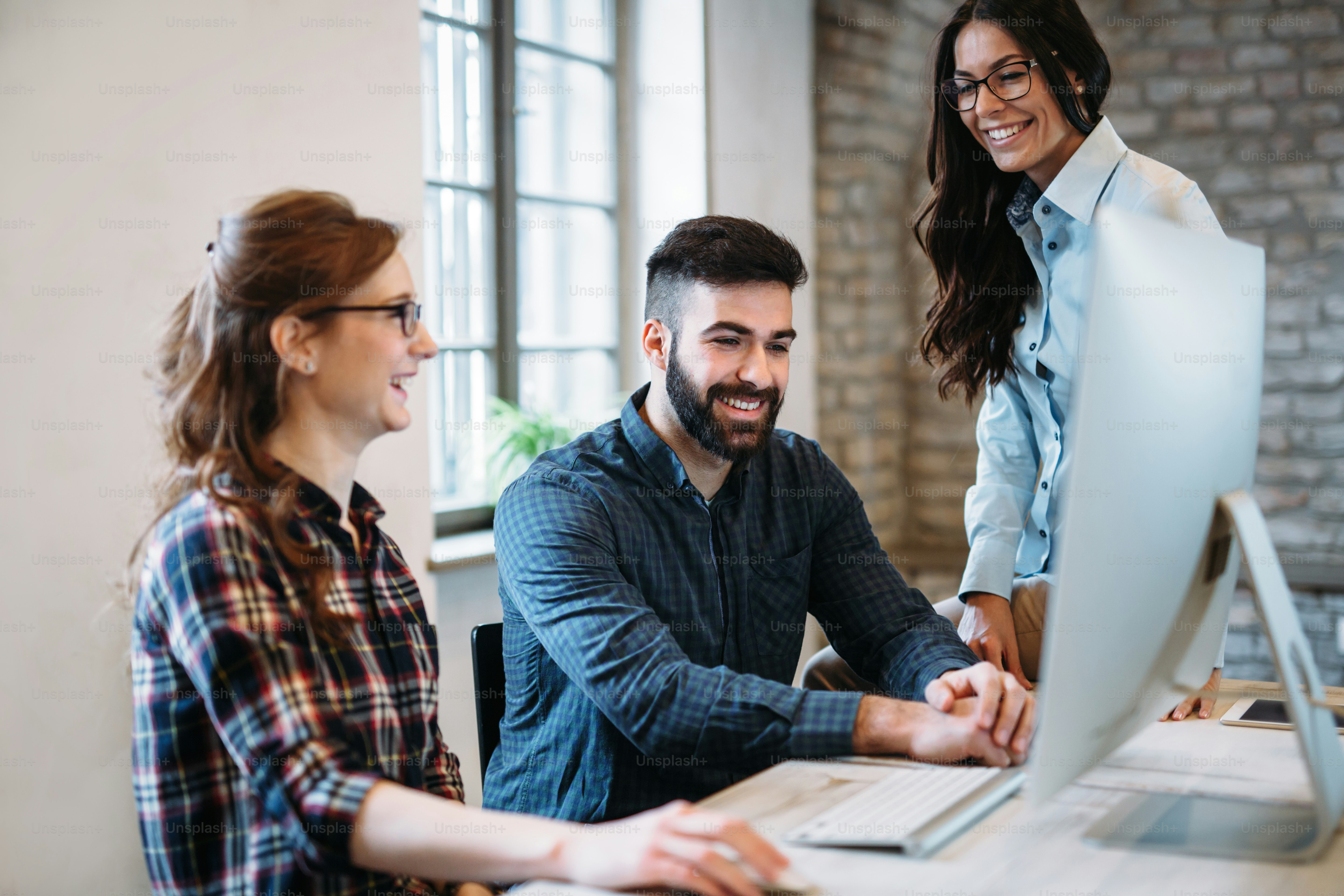 Imágenes de Personas Colaborando | Descarga imágenes gratuitas en Unsplash