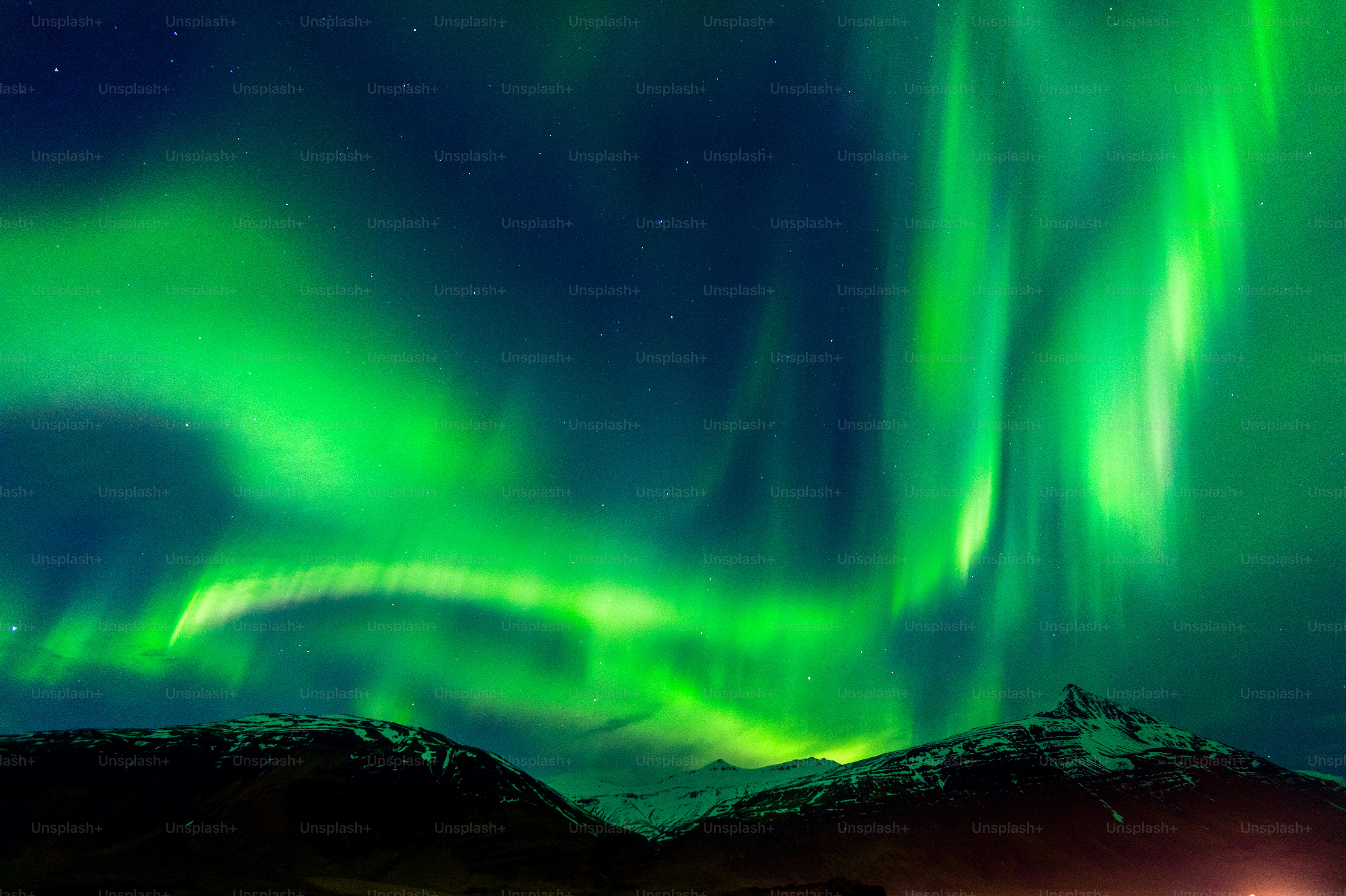Northern lights (Aurora borealis) at night. photo – Travel Image on ...