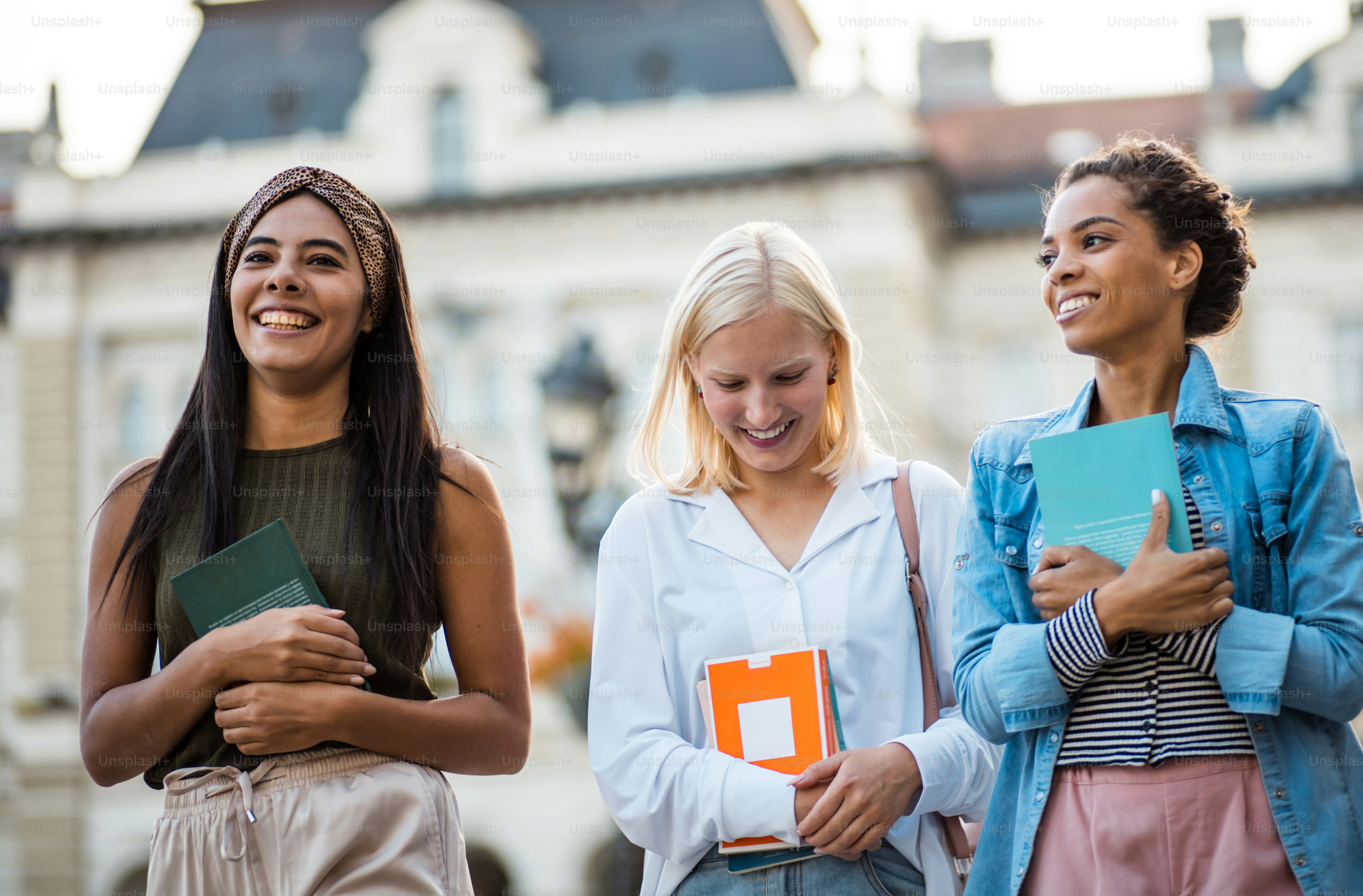 Three Girl Pictures | Download Free Images on Unsplash