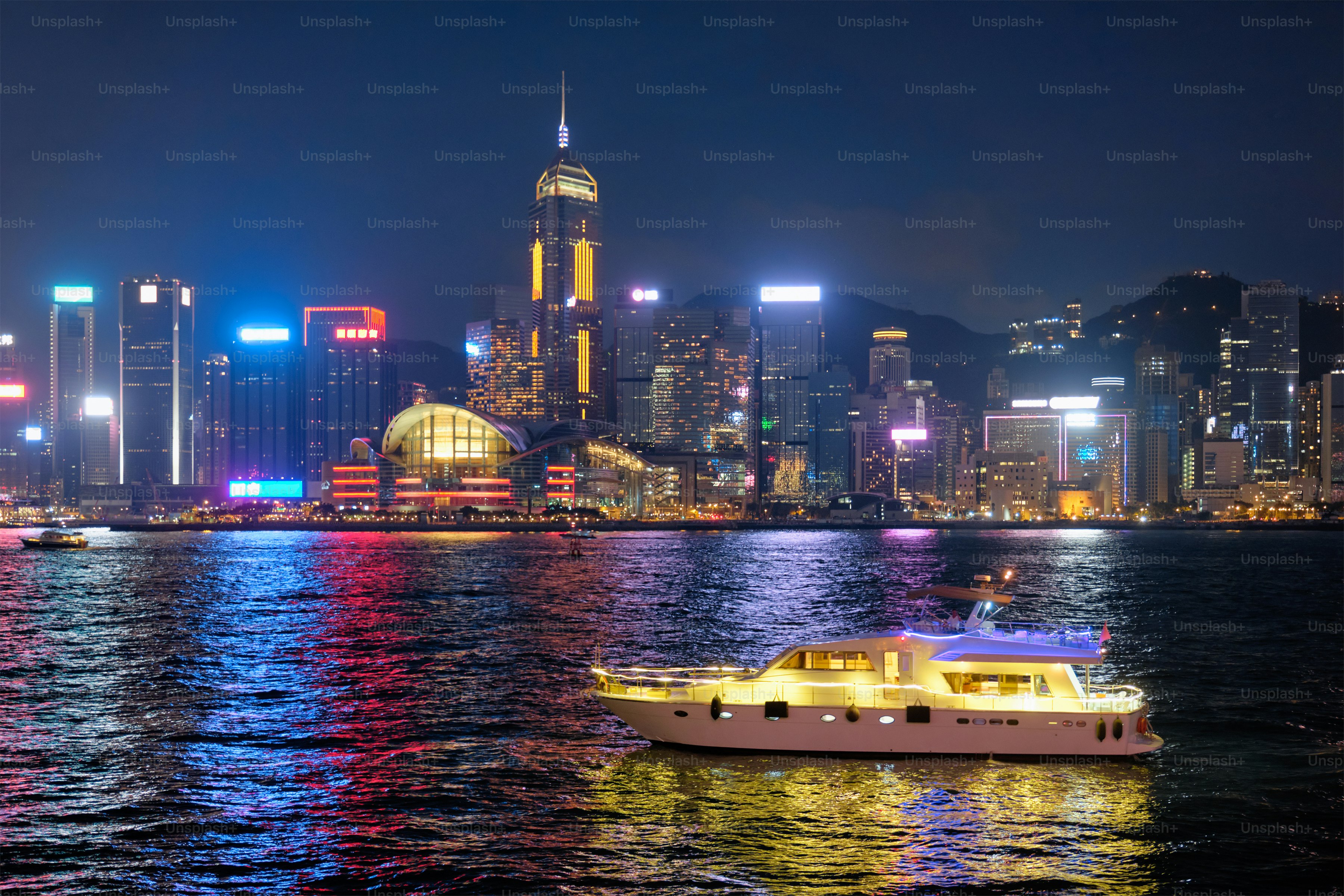 50,000+ Neon Night Pictures | Download Free Images on Unsplash