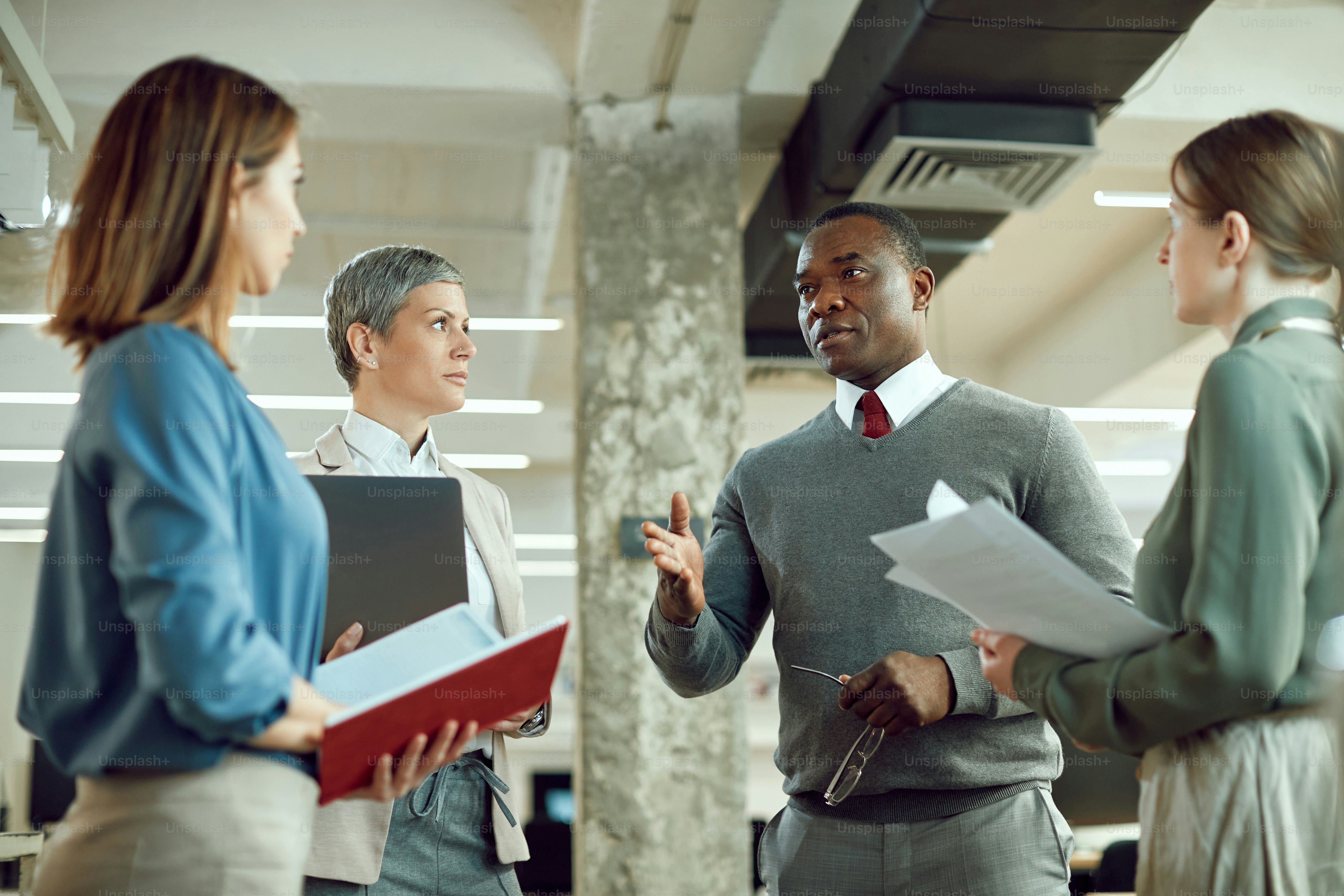 500+ Team Work Pictures | Download Free Images on Unsplash