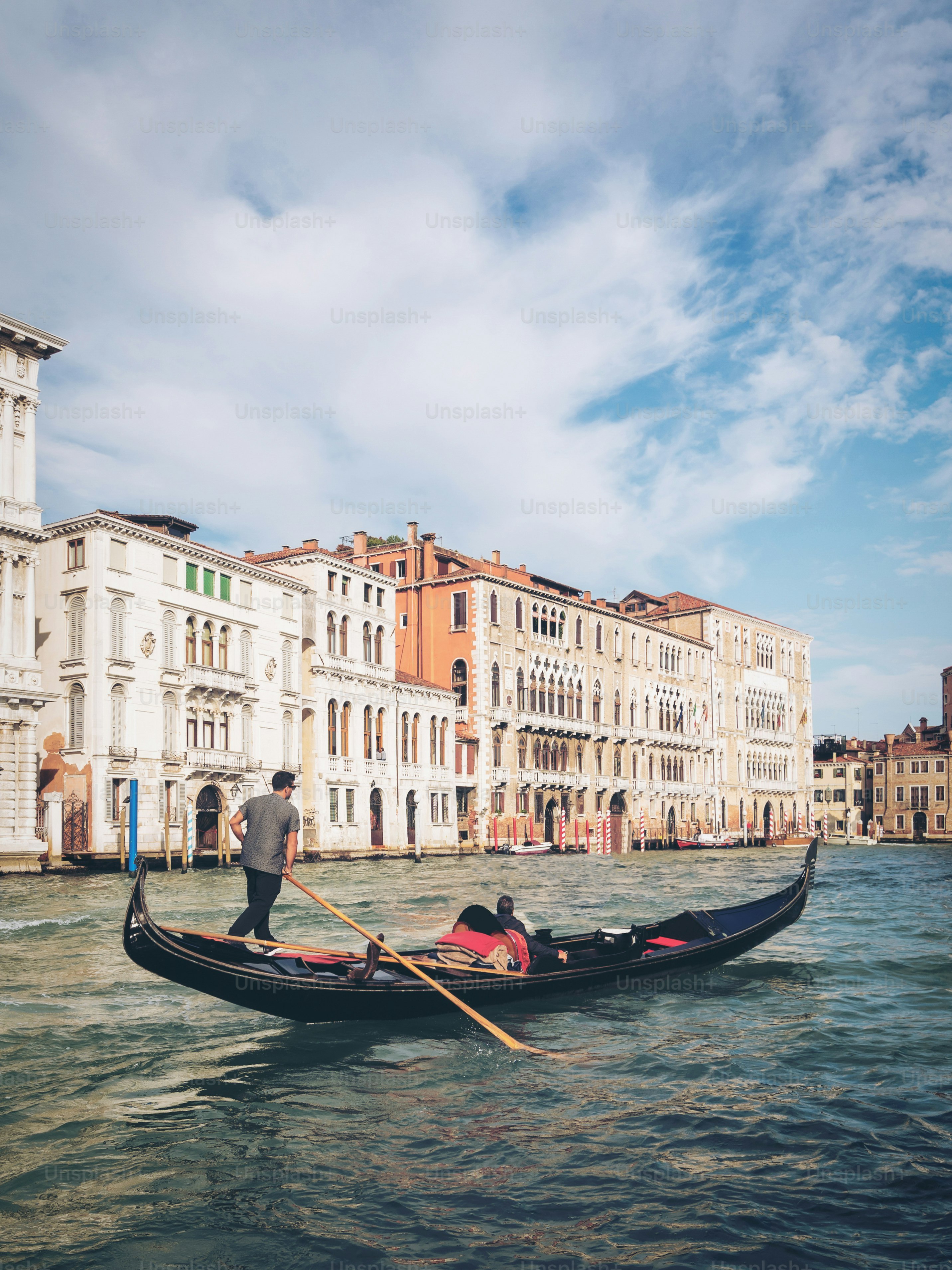 Gondola Pictures | Download Free Images on Unsplash