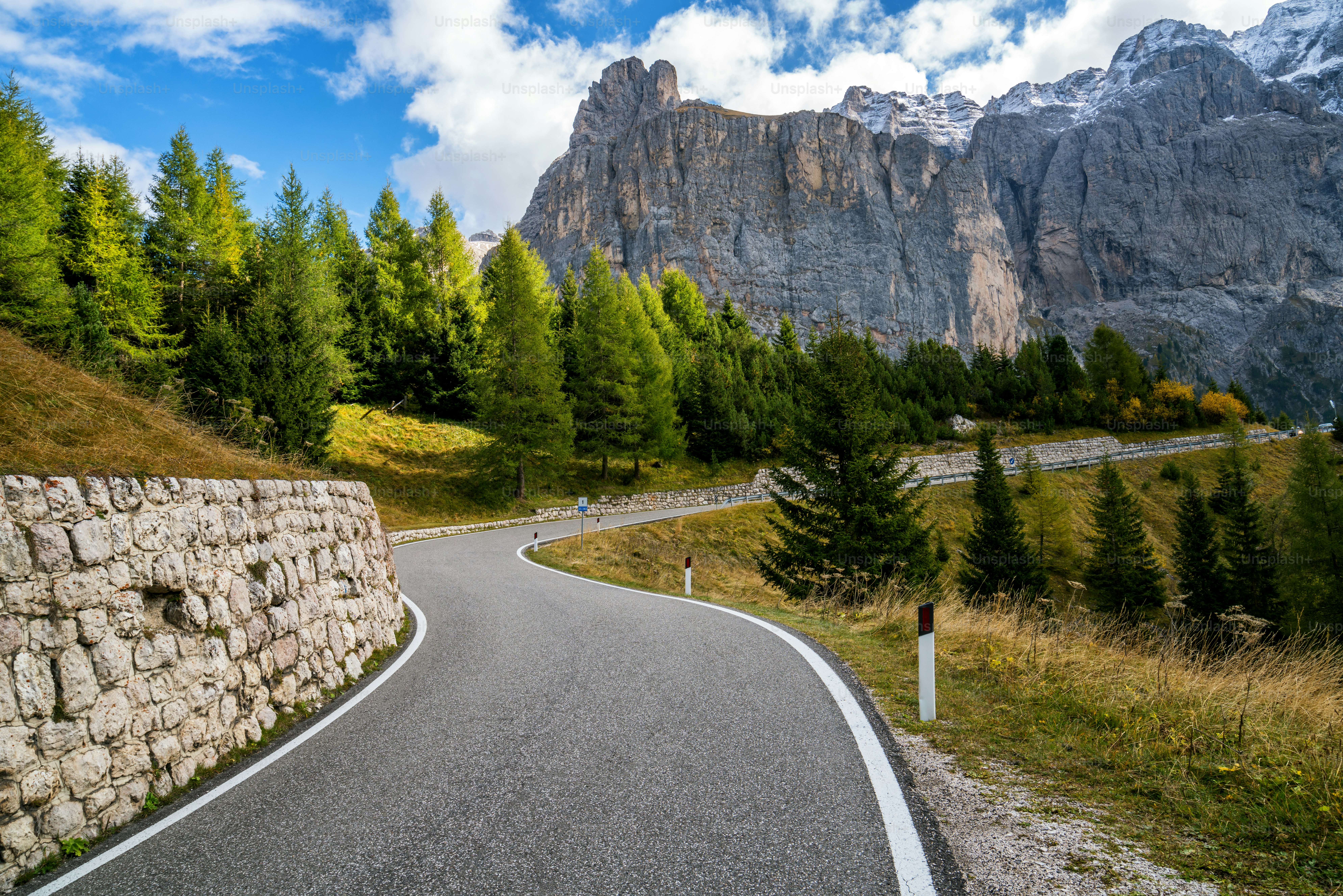 500+ Mountain Road Pictures [Stunning!] | Download Free Images on Unsplash