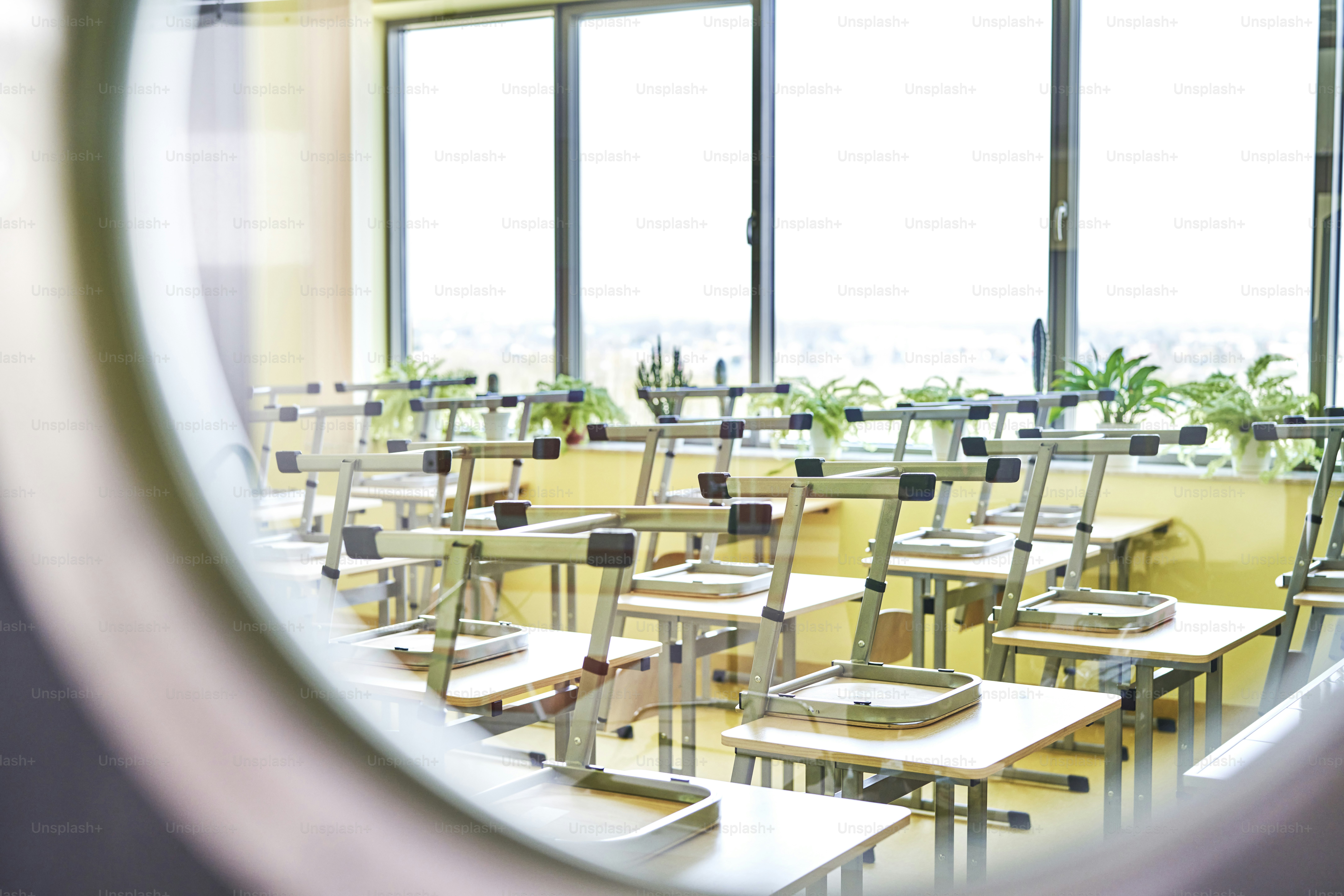 Classroom Window Pictures | Download Free Images on Unsplash