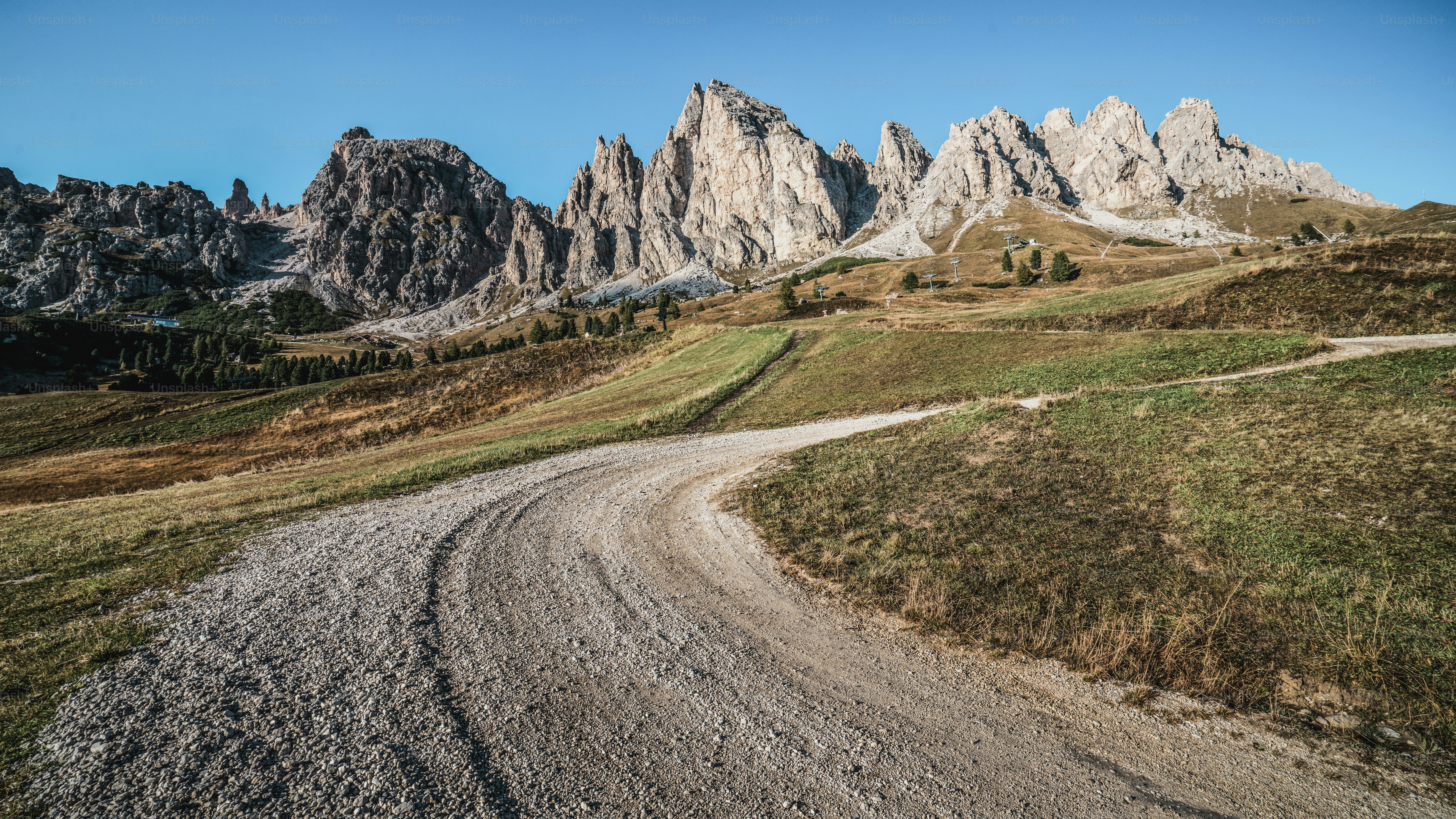 1K+ Dirt Road Pictures | Download Free Images on Unsplash