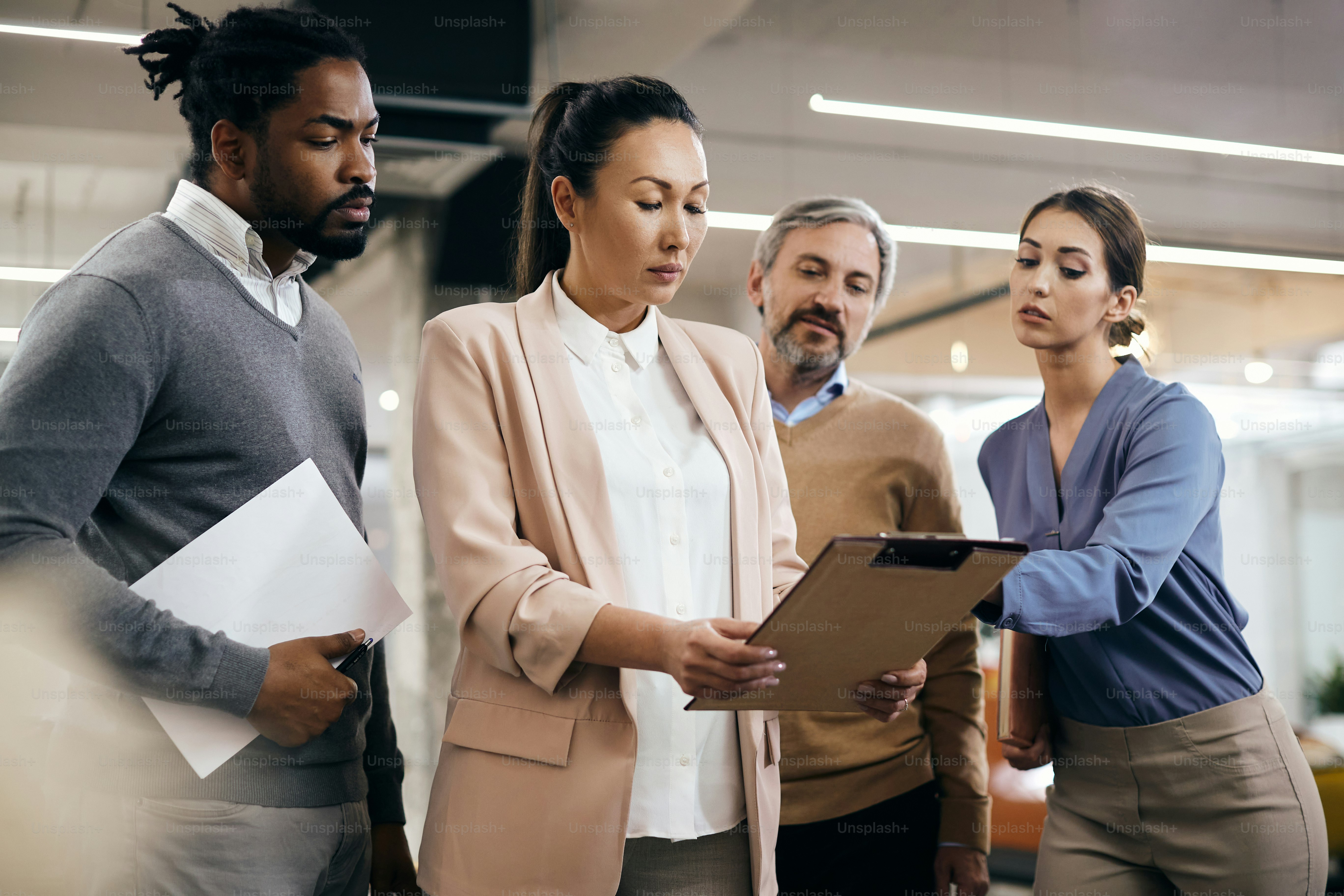 45,628+ Supervisor Pictures | Download Free Images on Unsplash