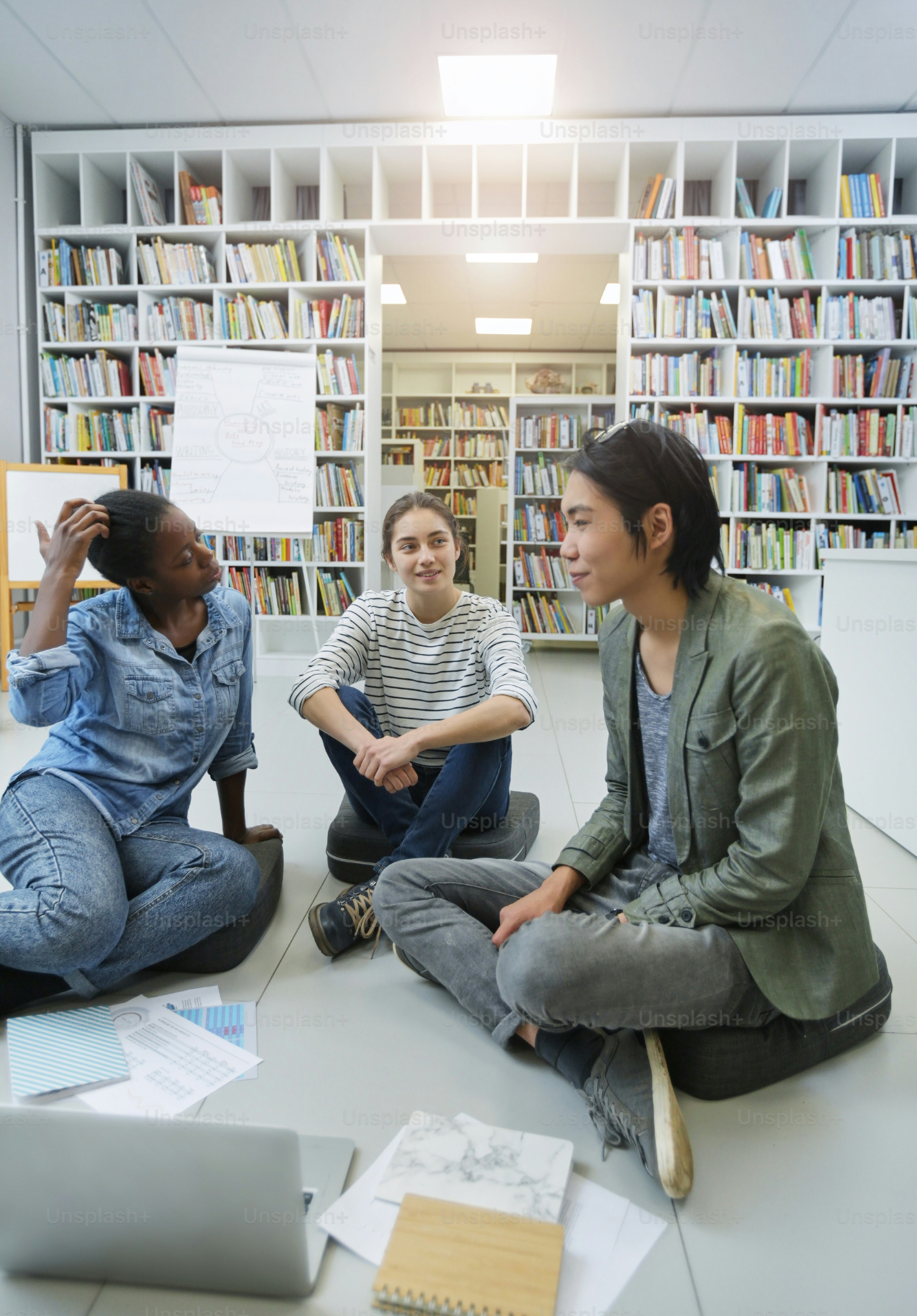 School Student Pictures | Download Free Images on Unsplash