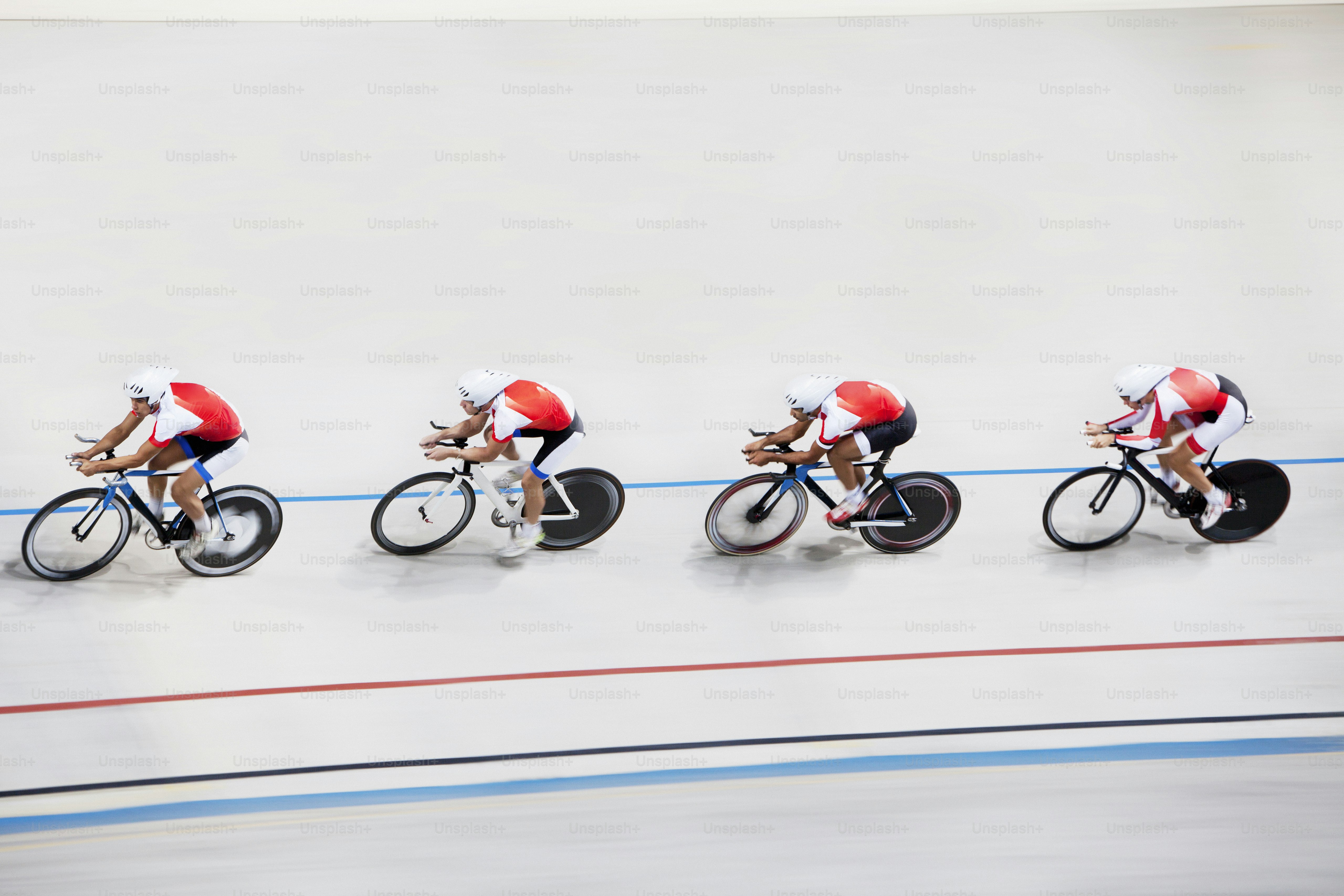 30k+ Bicycle Race Pictures | Download Free Images on Unsplash