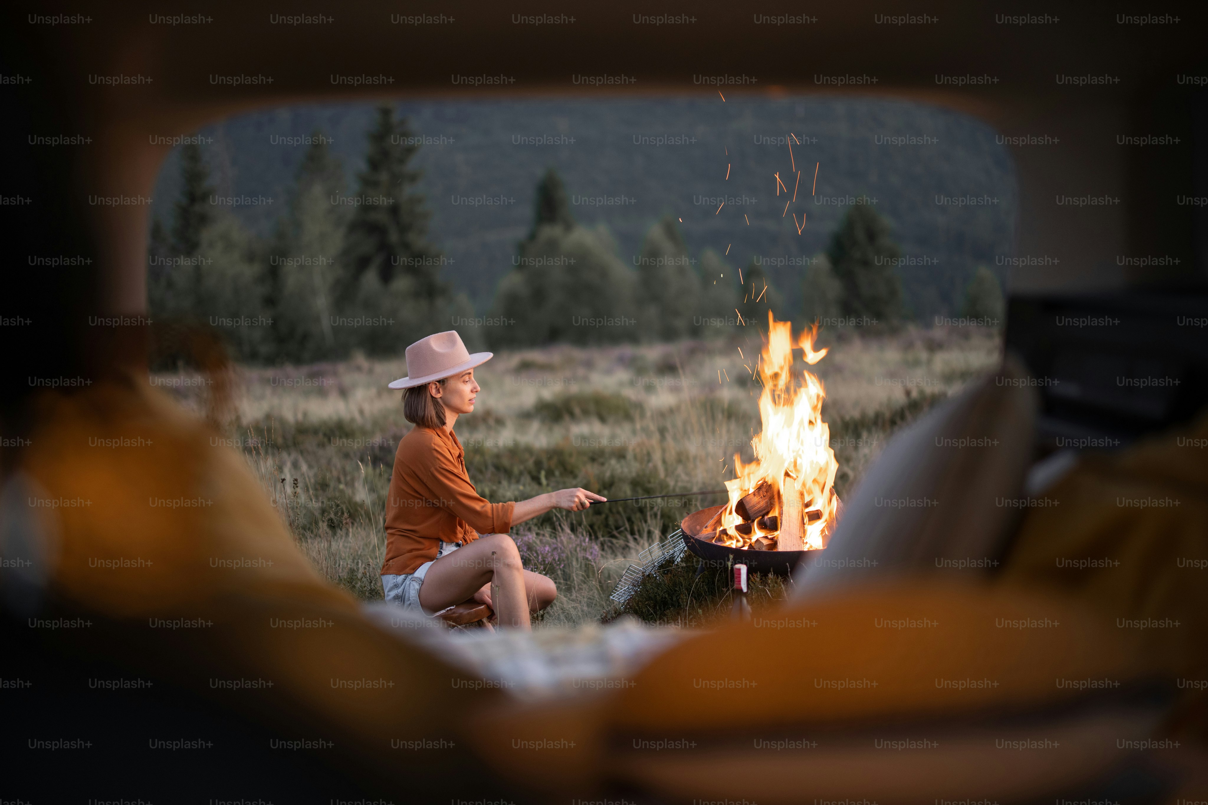 500+ Best Campfire Pictures [HD] | Download Free Images on Unsplash