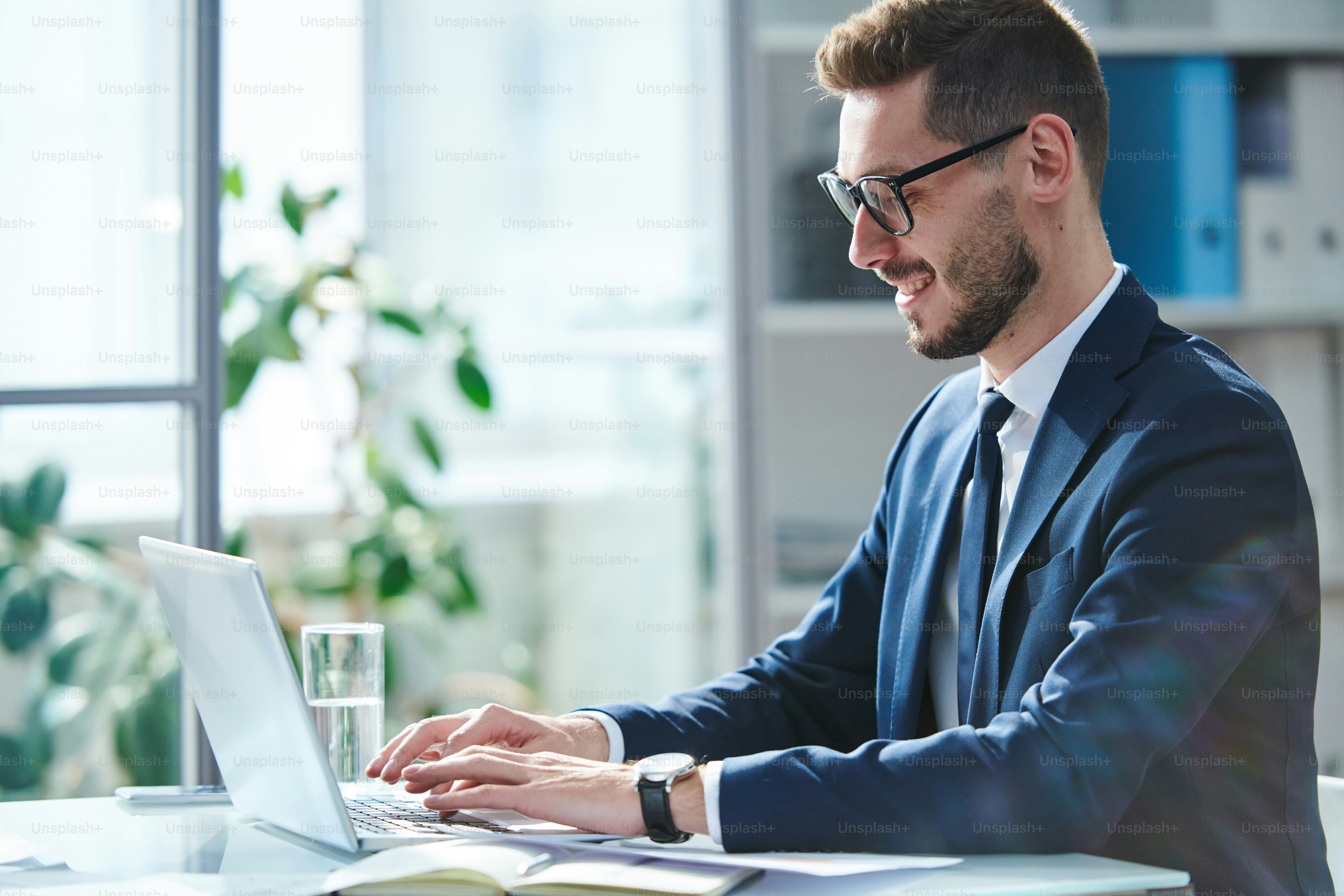 Sales Manager Pictures | Download Free Images on Unsplash