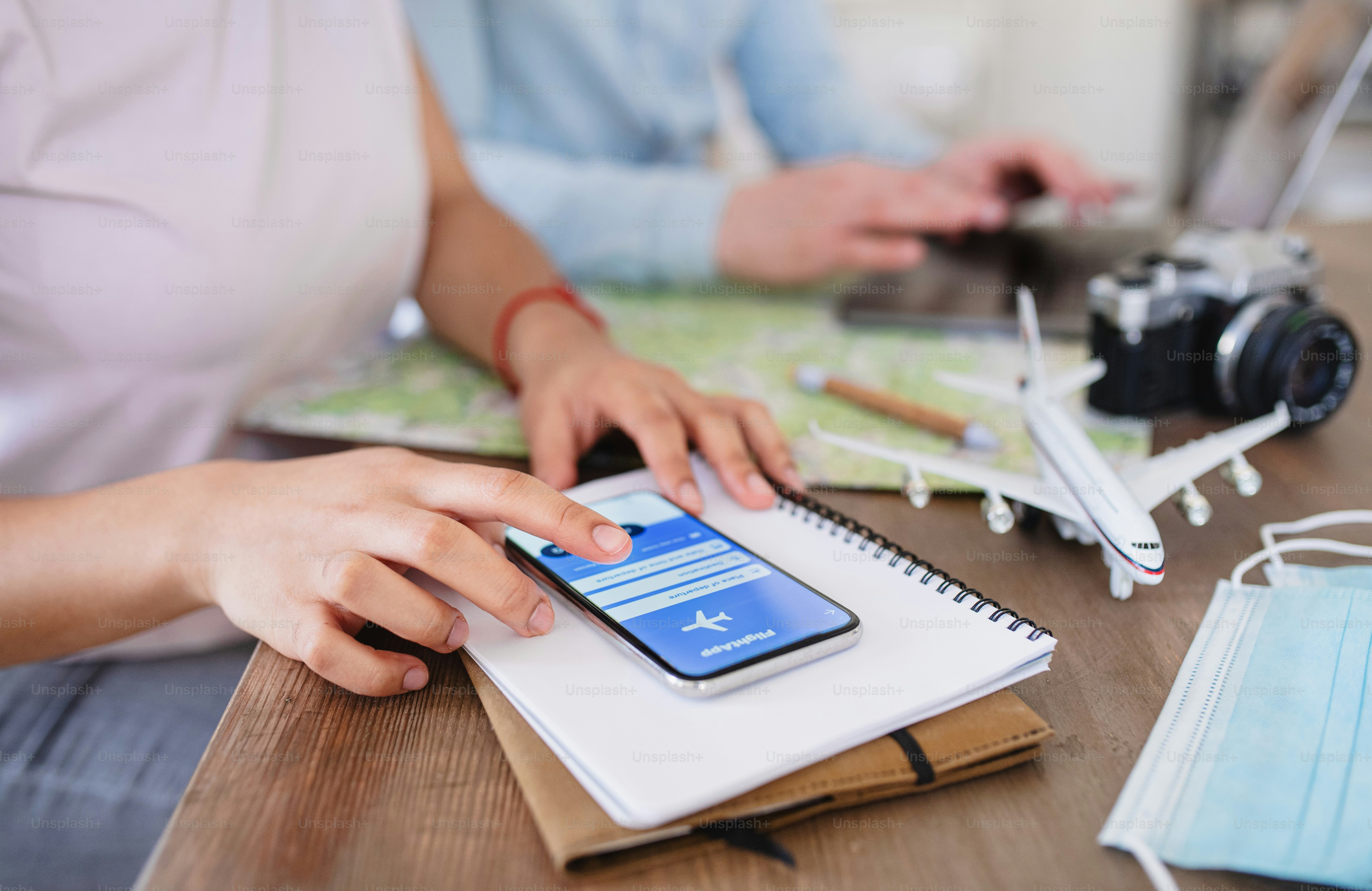 30,000+ Booking Pictures | Download Free Images on Unsplash