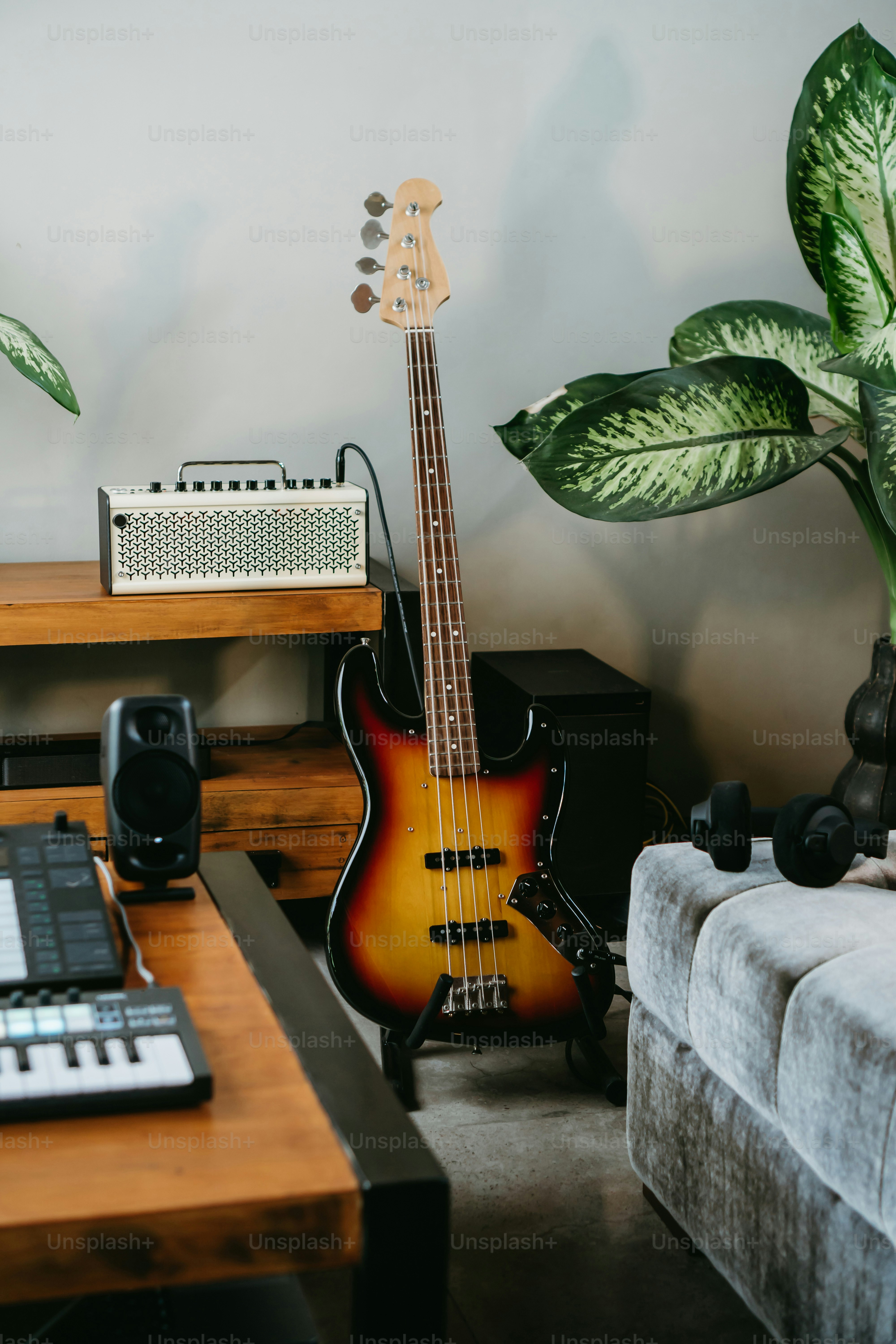Musical Instruments Pictures [4K] | Download Free Images on Unsplash