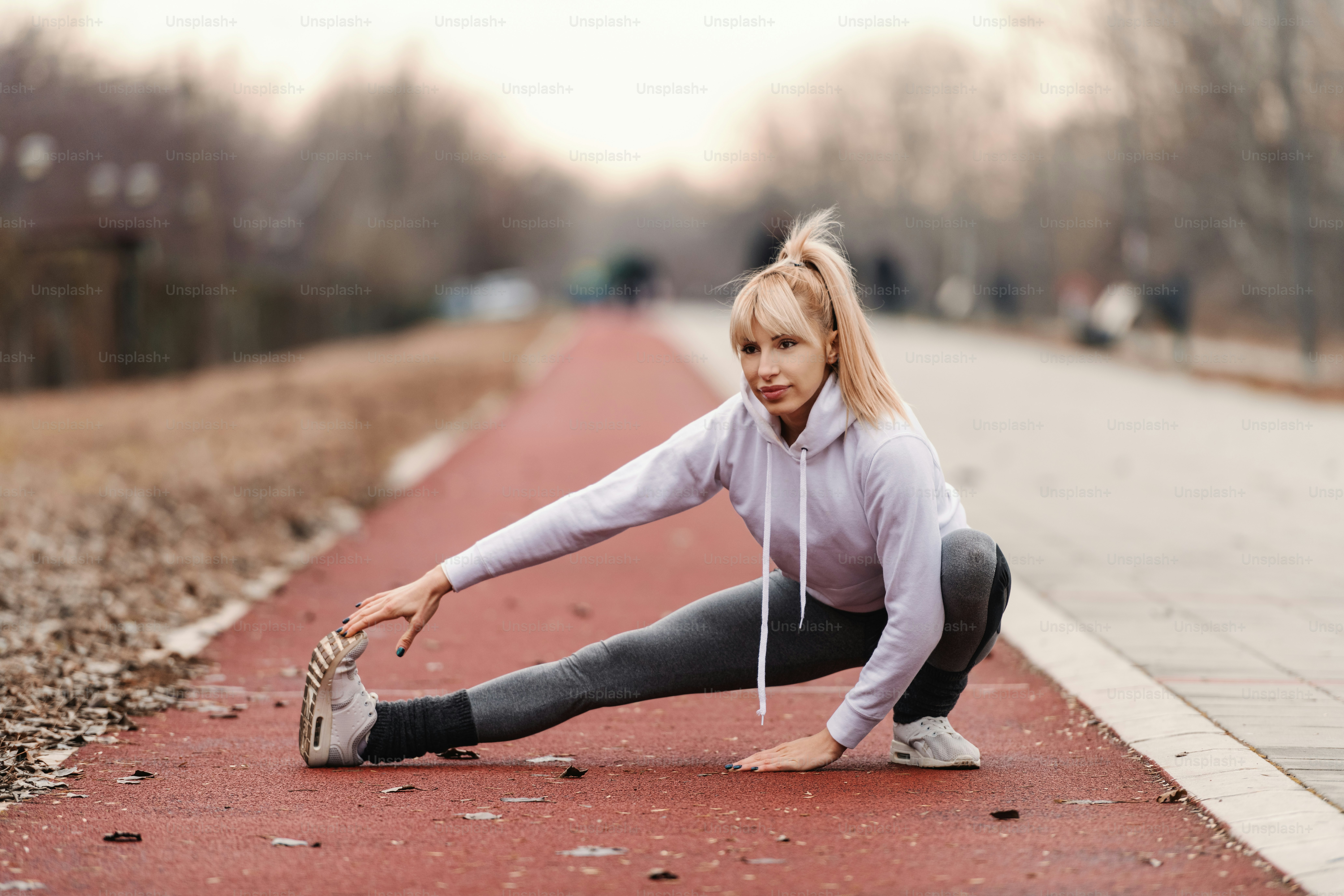Imágenes de Mujer Huyendo | Descarga imágenes gratuitas en Unsplash