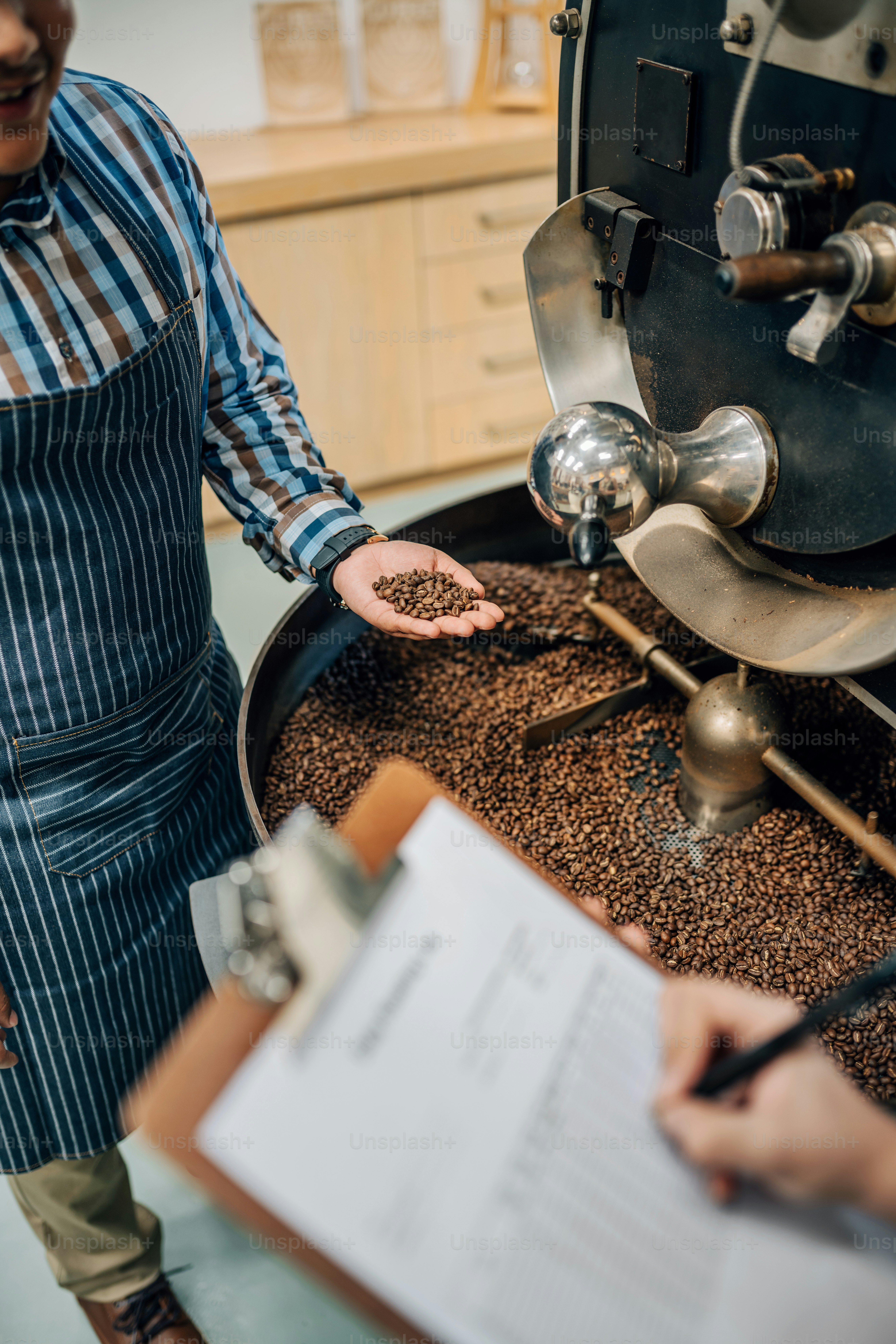 Café Torrado Artesanal Fotos | Baixe imagens gratuitas na Unsplash