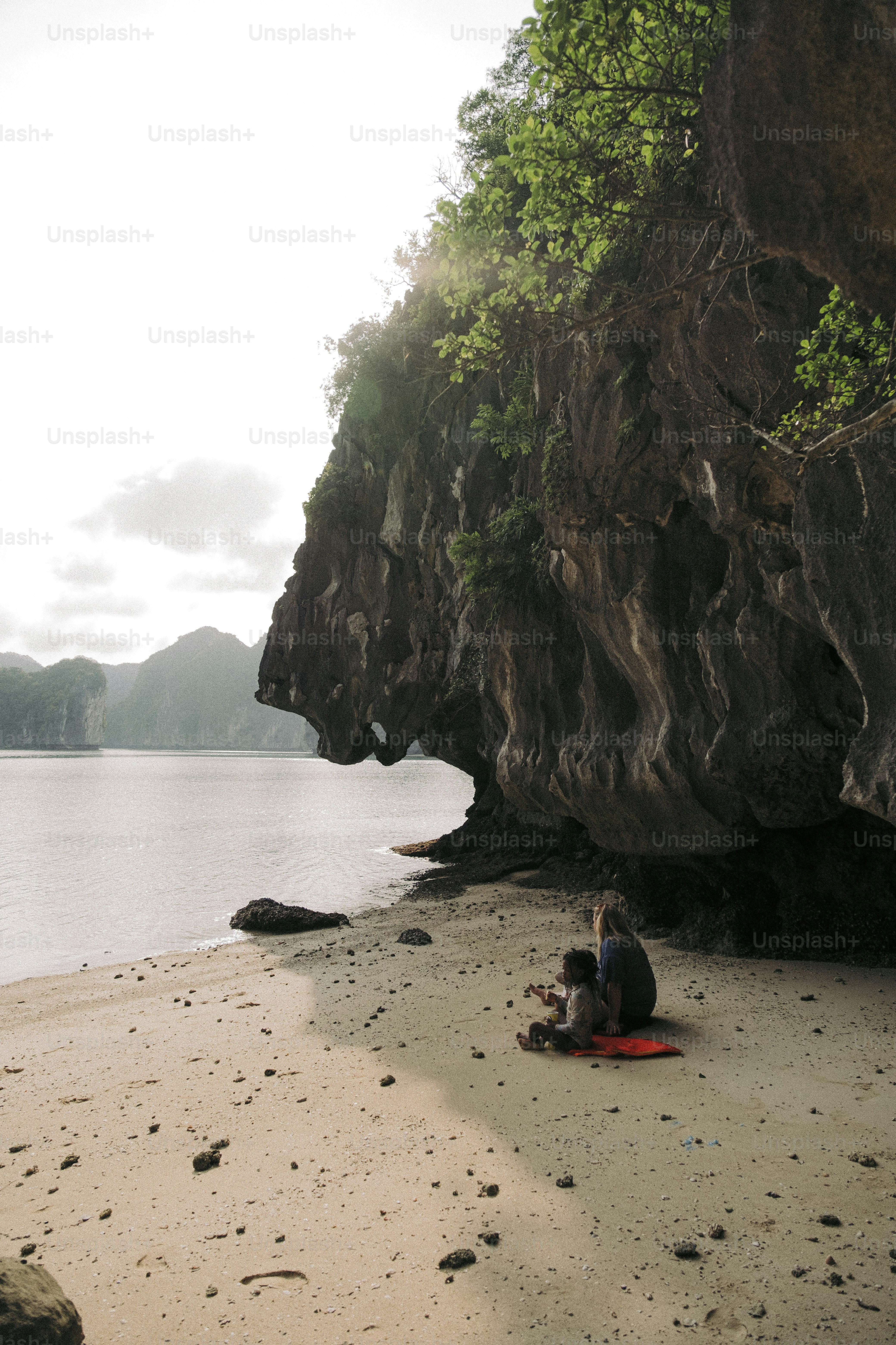 Promontory Pictures | Download Free Images on Unsplash