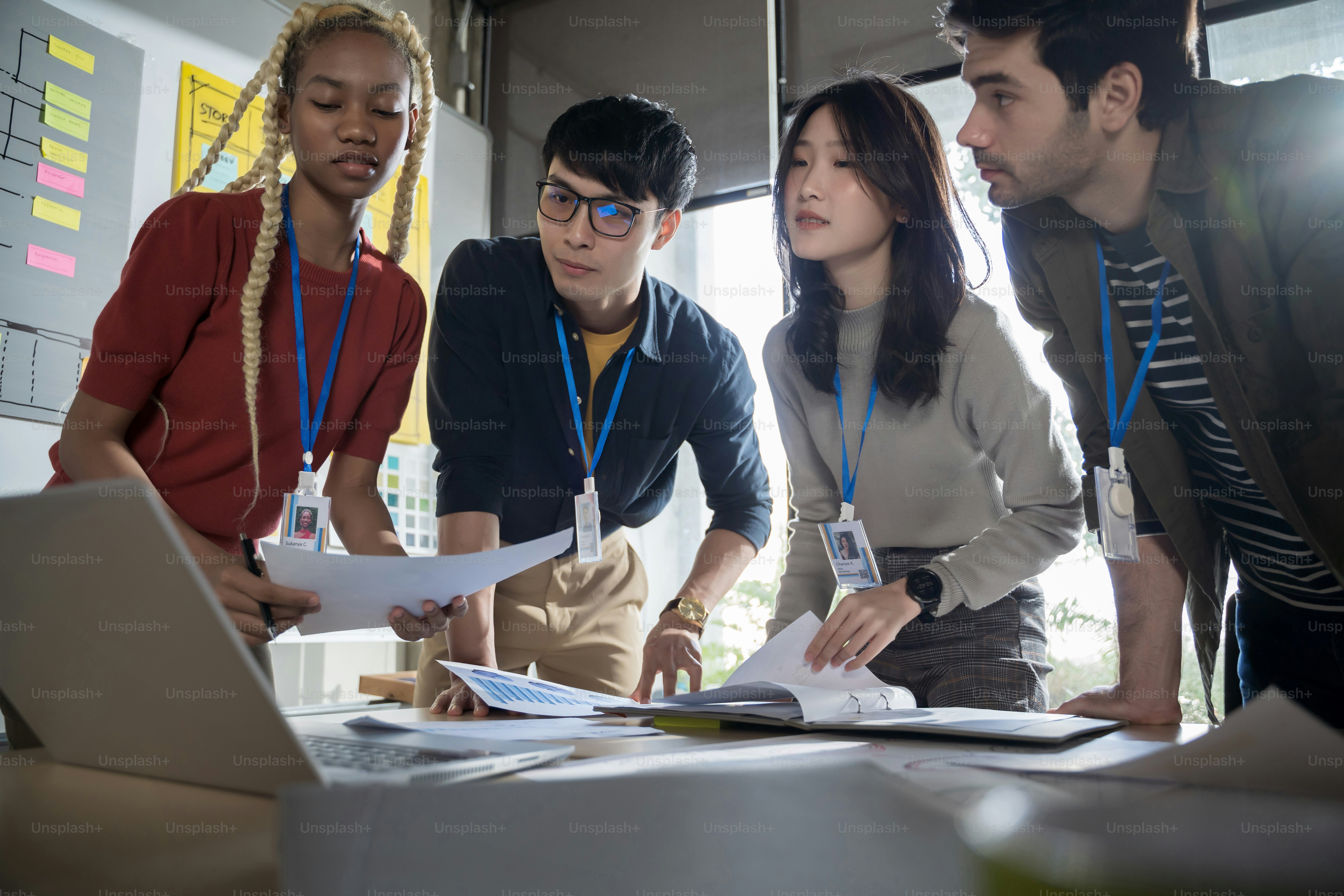 Startup team working in office, business teamwork Planning Meeting ...