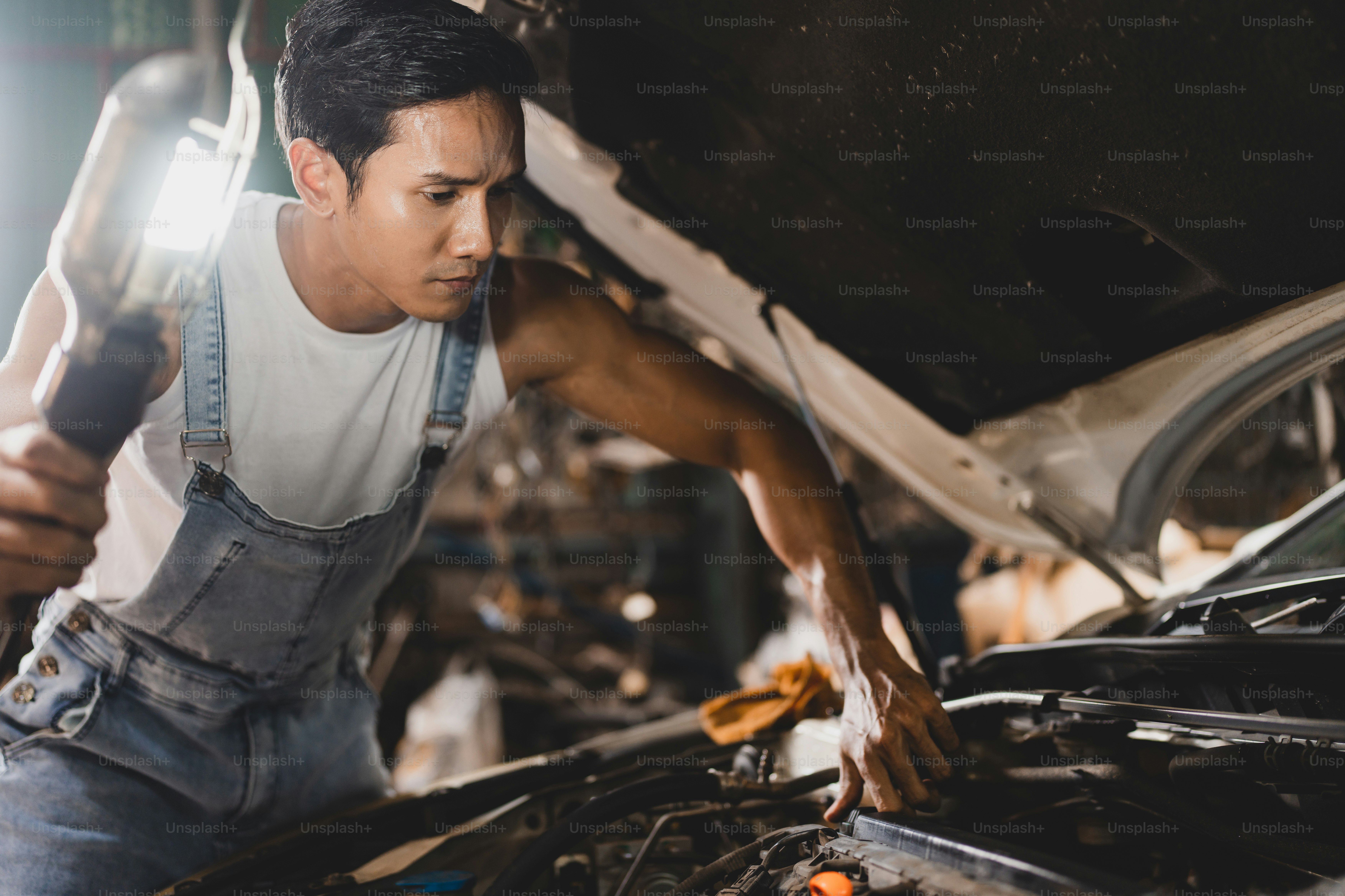 Auto Mechanic Pictures | Download Free Images on Unsplash