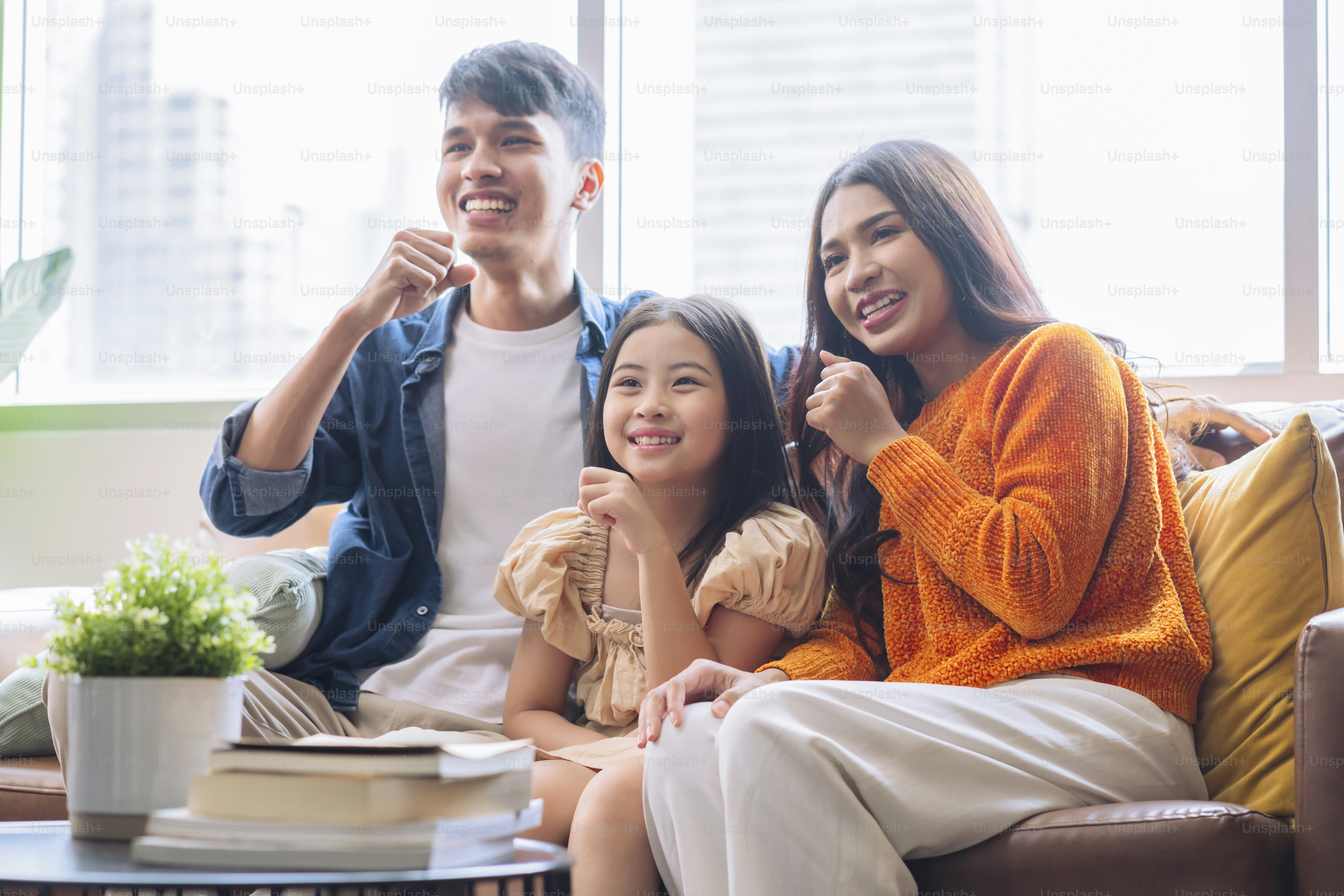 Filipino Family Pictures | Download Free Images on Unsplash