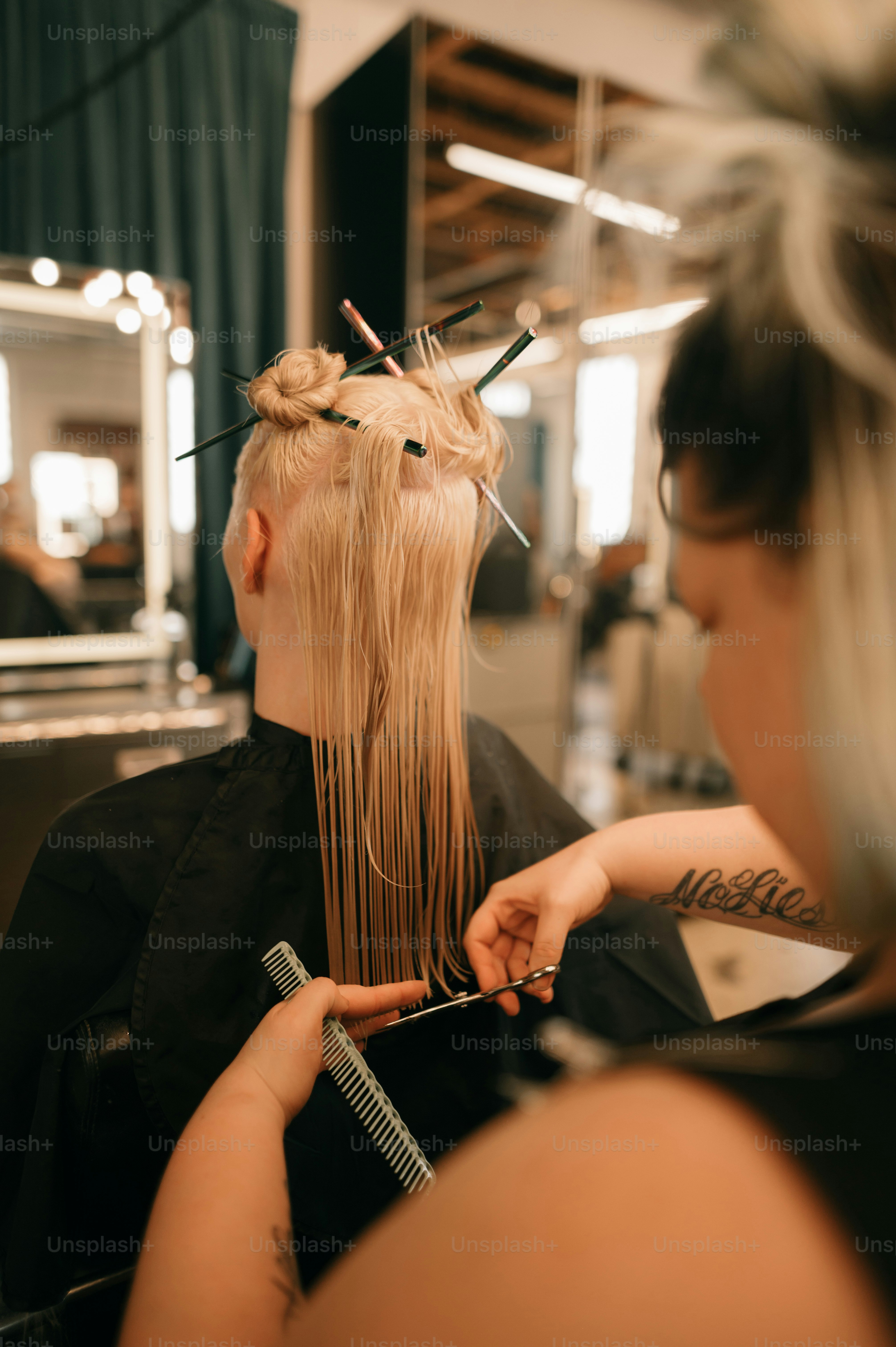 Haircuts Pictures | Download Free Images on Unsplash
