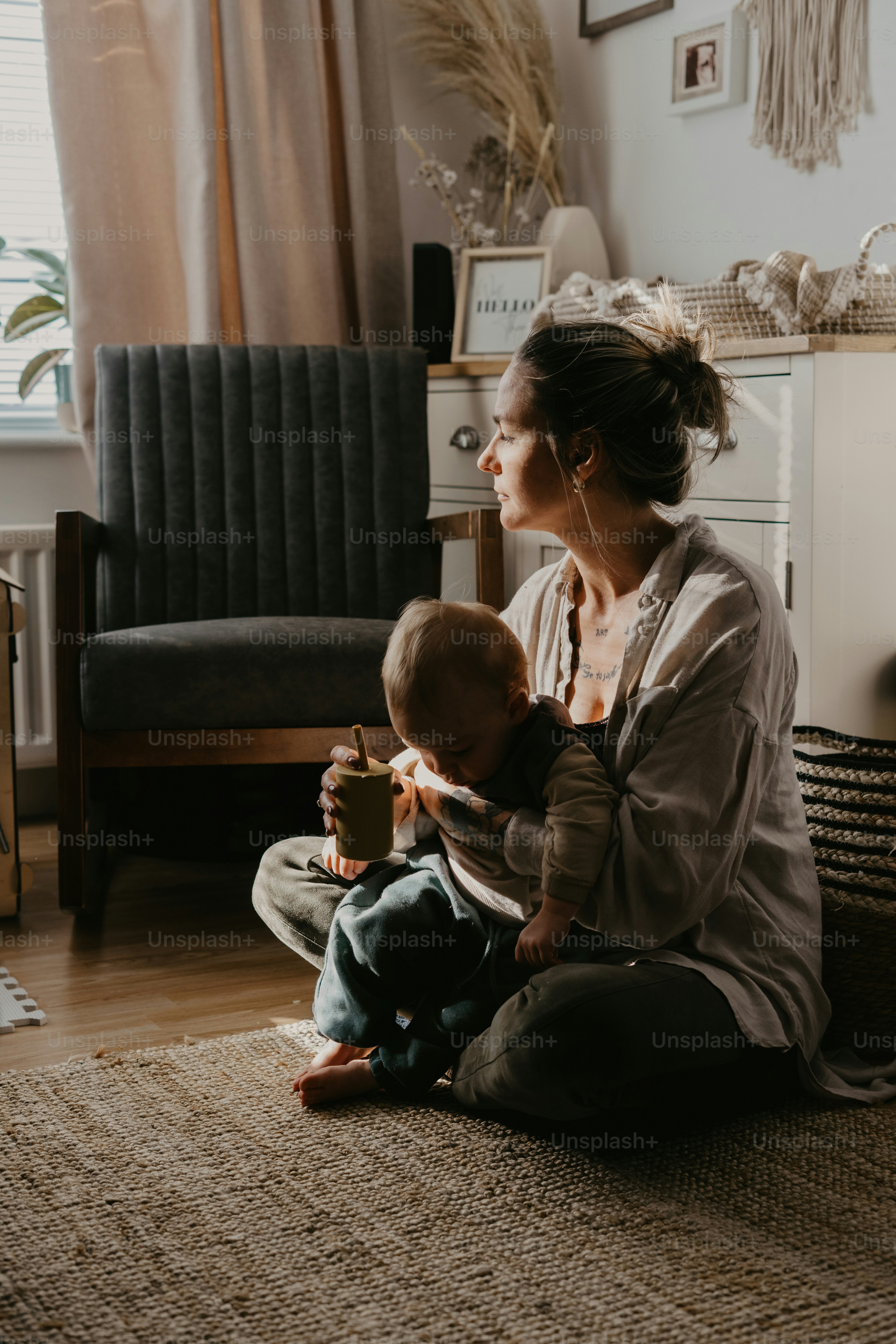 Mom Crying Pictures | Download Free Images on Unsplash