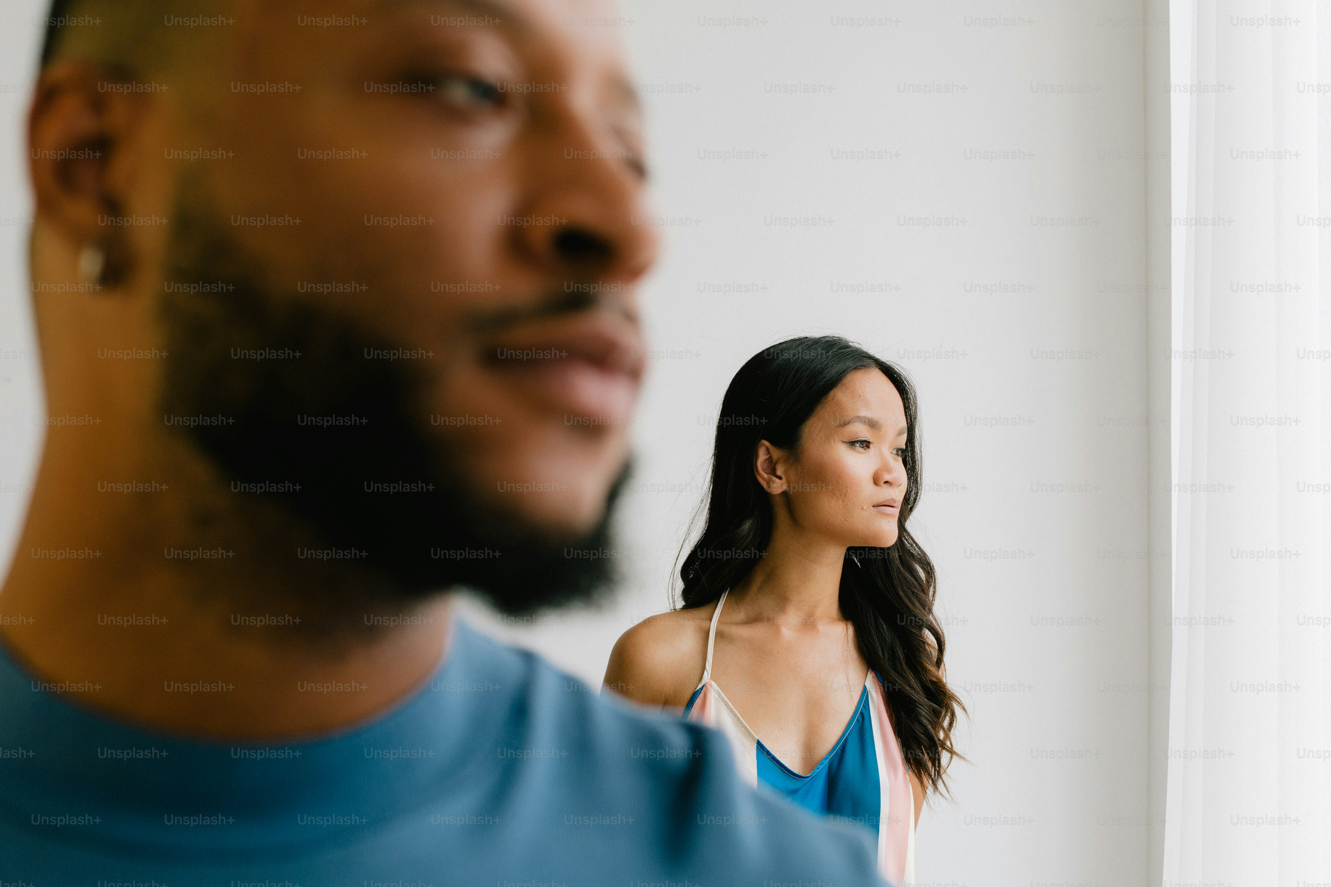 A man and a woman looking at each other photo – Mean Image on Unsplash