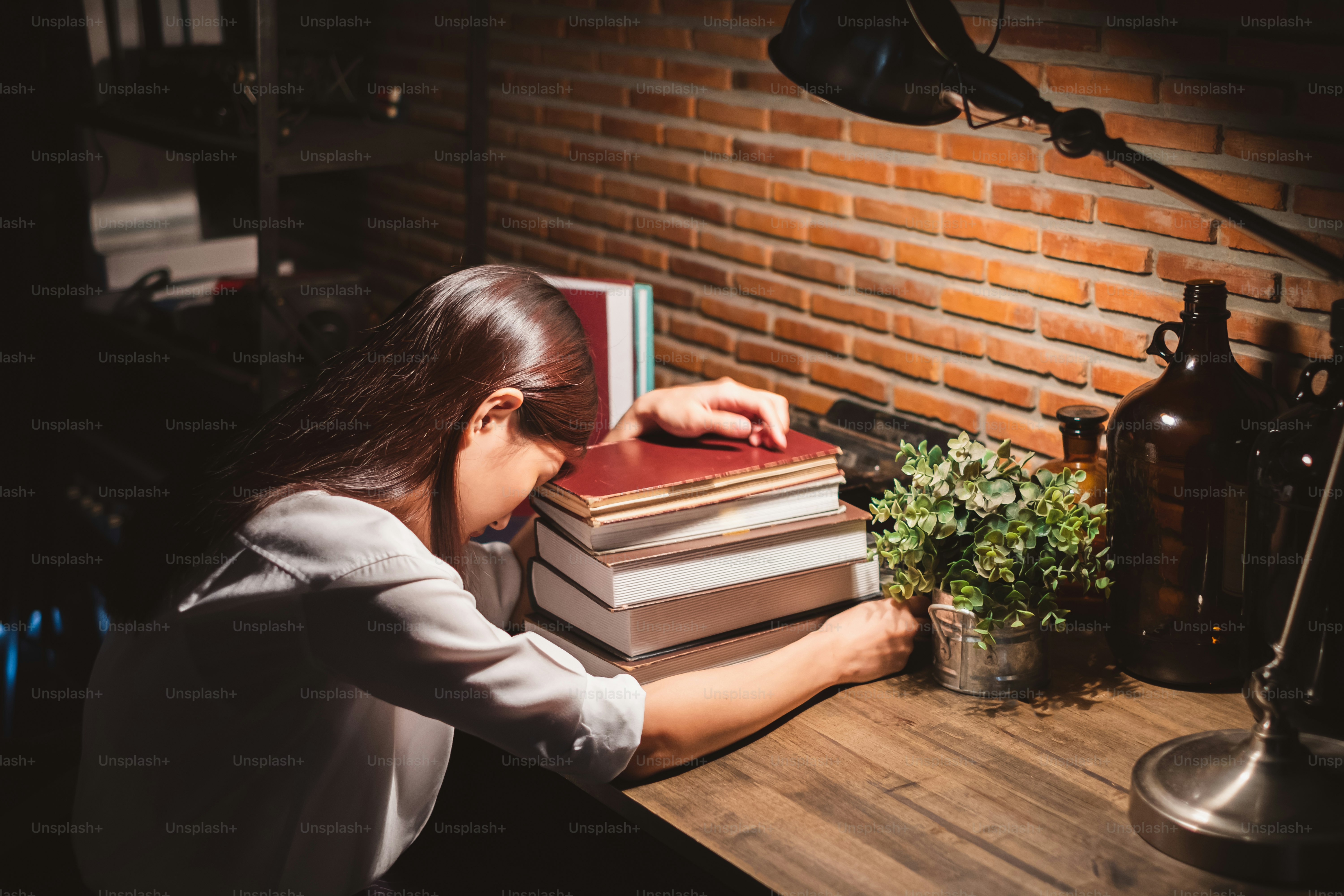 500+ Tired Pictures [HD] | Download Free Images on Unsplash